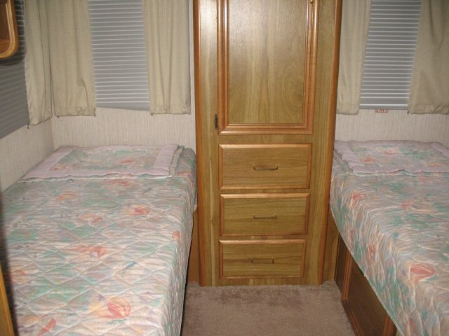 USED 1990 FLEETWOOD TIOGA 27 - Overview | Berryland Campers