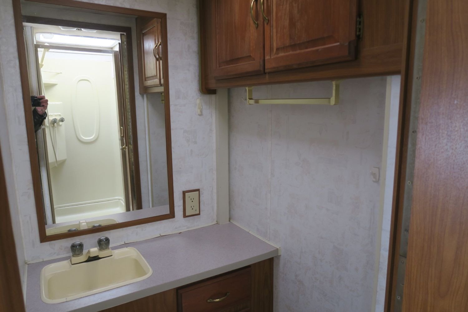 USED 1999 WINNEBAGO MINNIE WINNIE - Overview | Berryland Campers