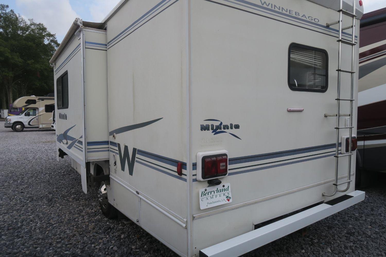 USED 2003 MINNIE WINNIE 24F - Overview | Berryland Campers