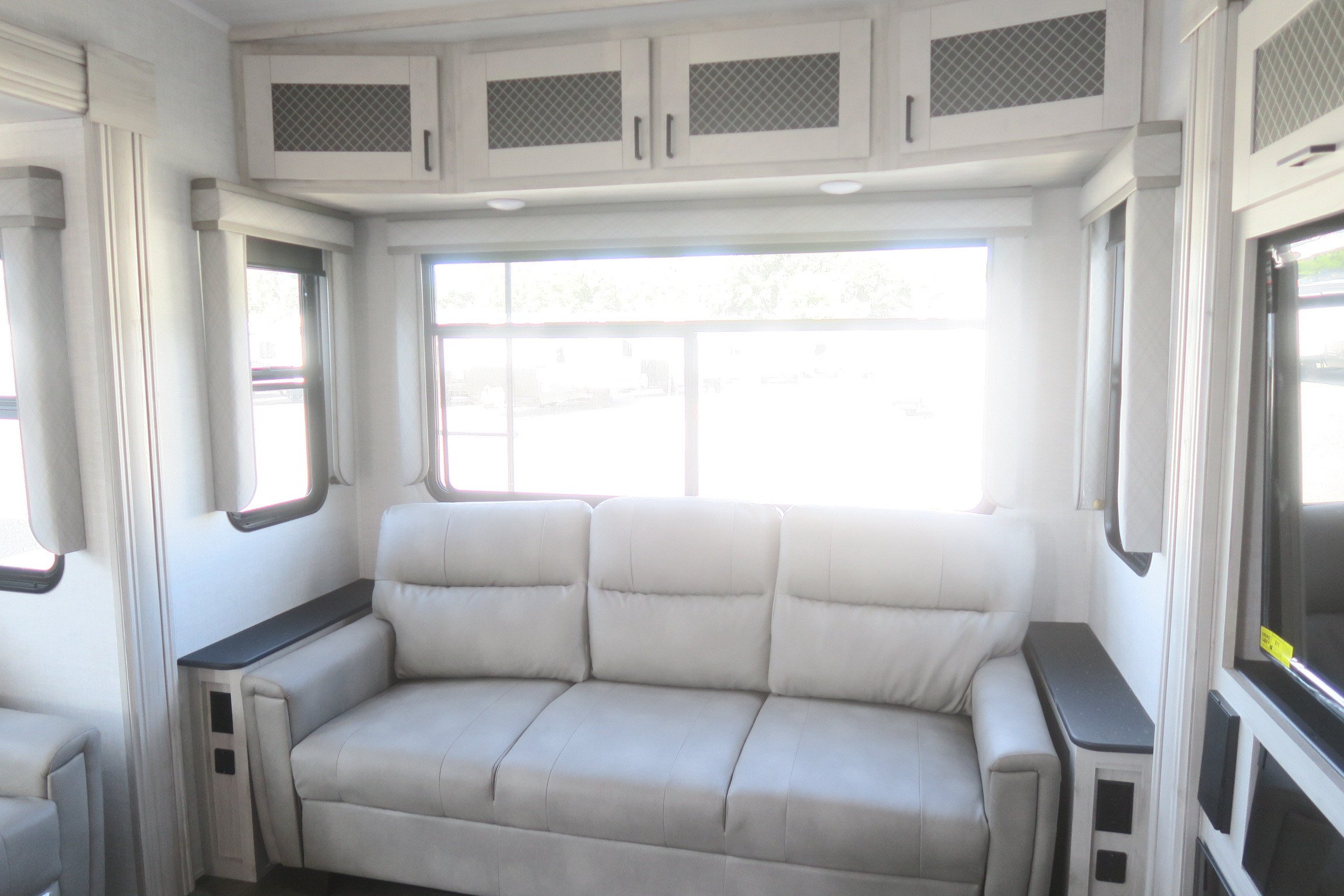 NEW 2022 TANDARA 285RL - Overview | Berryland Campers