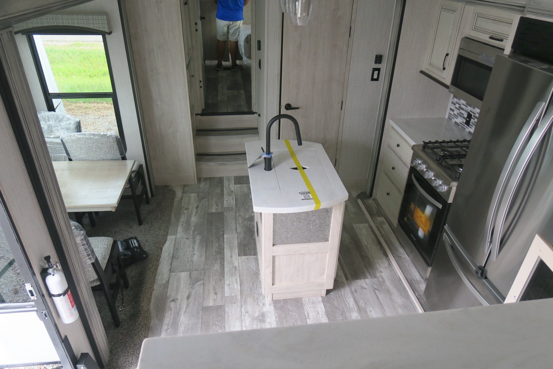 NEW 2022 SANDPIPER 391FLRB - Overview | Berryland Campers