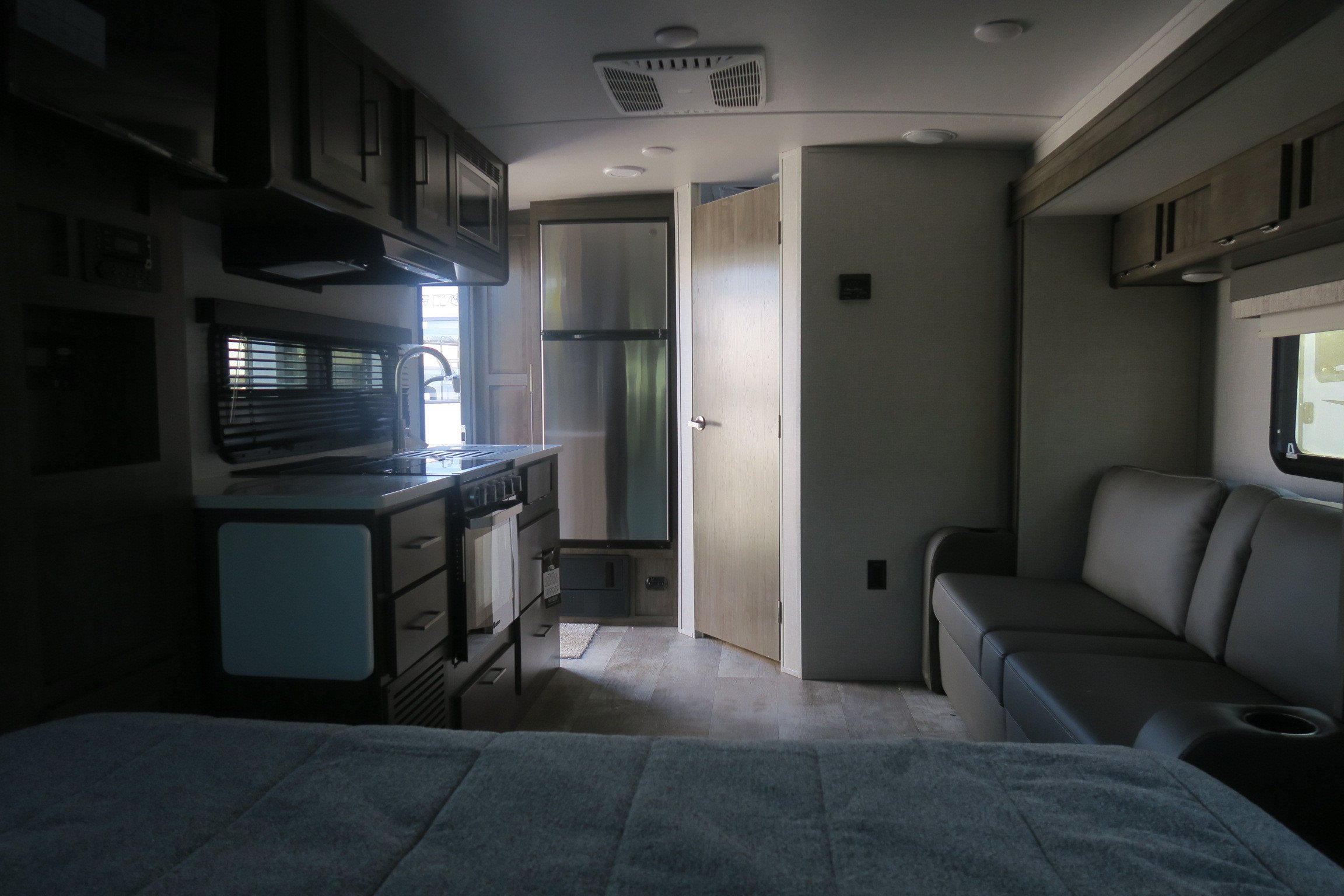 NEW 2022 FLAGSTAFF MICRO LITE 21FBRS - Overview | Berryland Campers