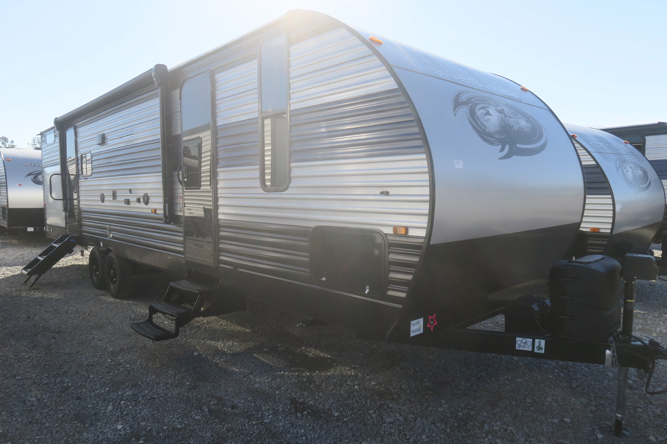 NEW 2022 CHEROKEE 294GEBG - Overview | Berryland Campers