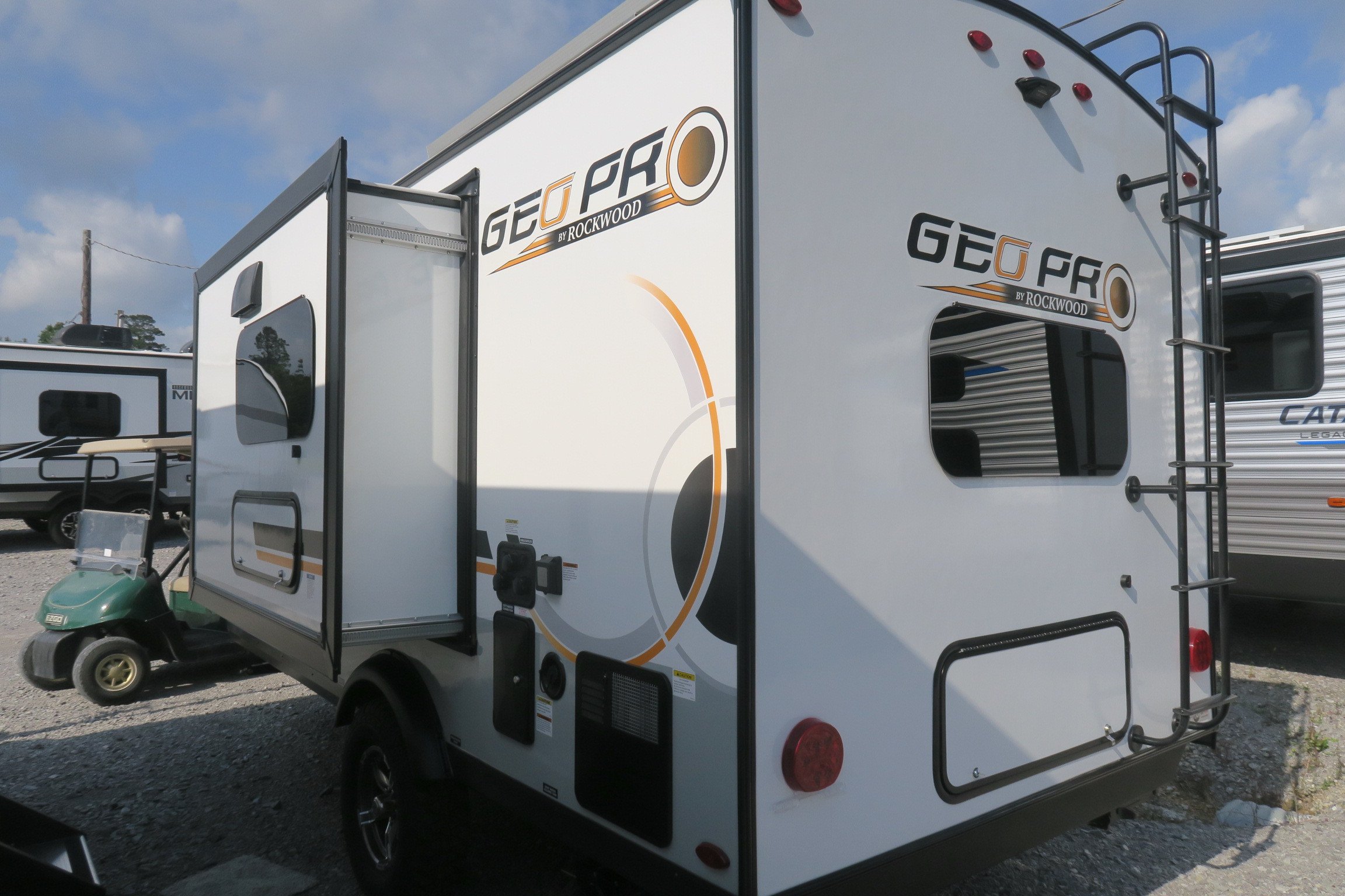 NEW 2022 ROCKWOOD GEO PRO 16BH - Overview | Berryland Campers