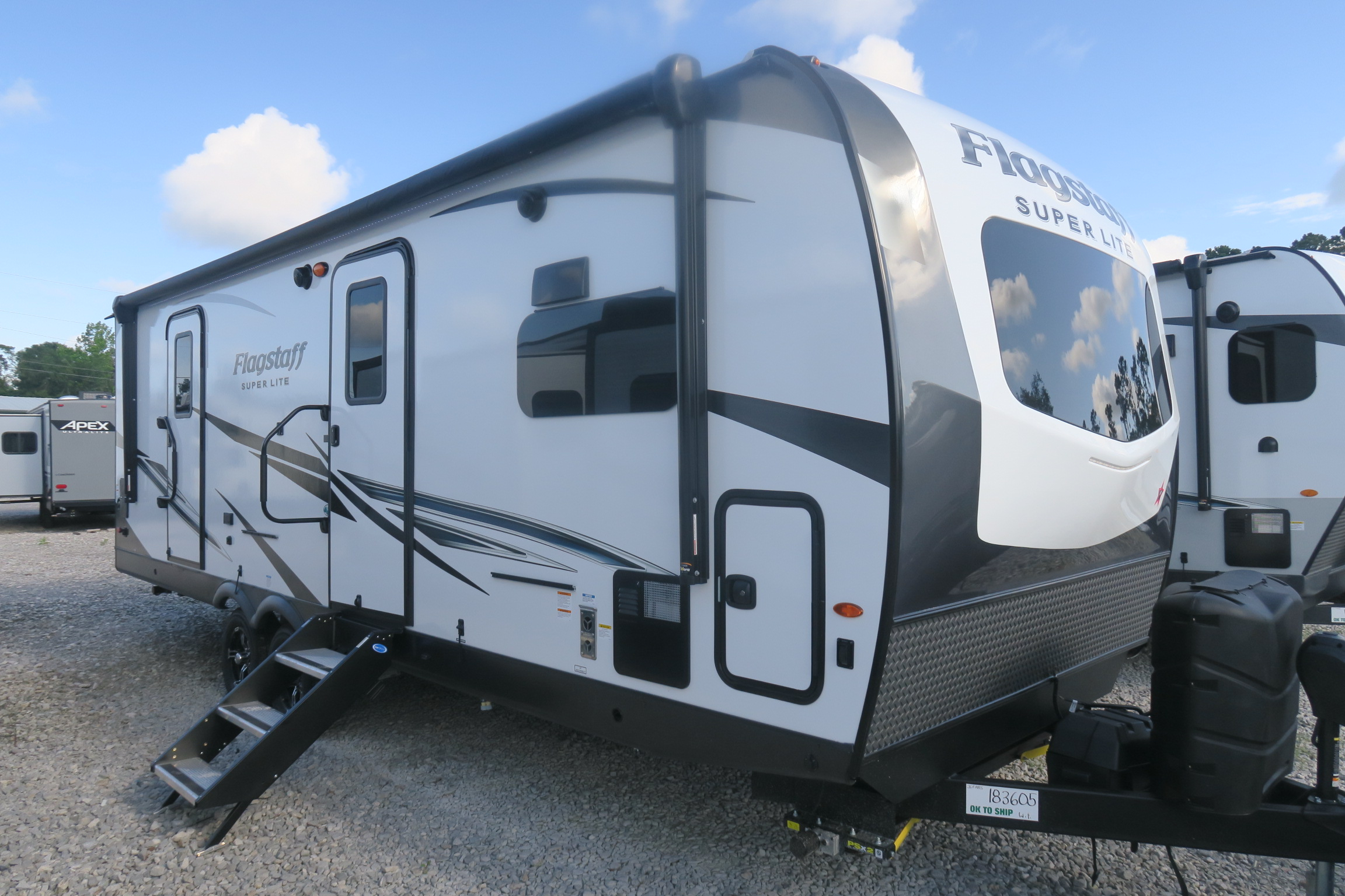 NEW 2022 FLAGSTAFF SUPER LITE 26FKBS - Overview | Berryland Campers