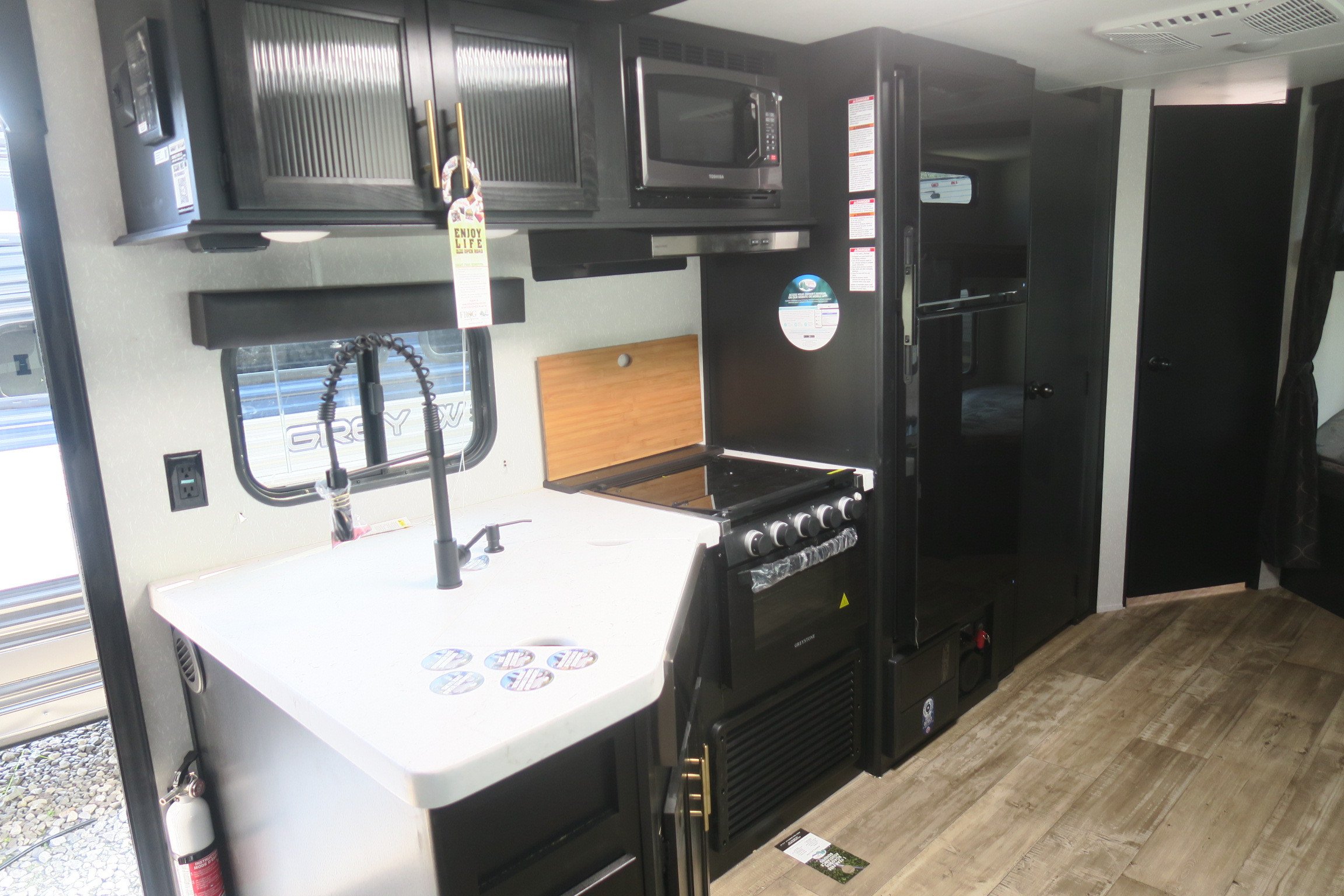 NEW 2022 CHEROKEE GREY WOLF 26DBH - Overview | Berryland Campers