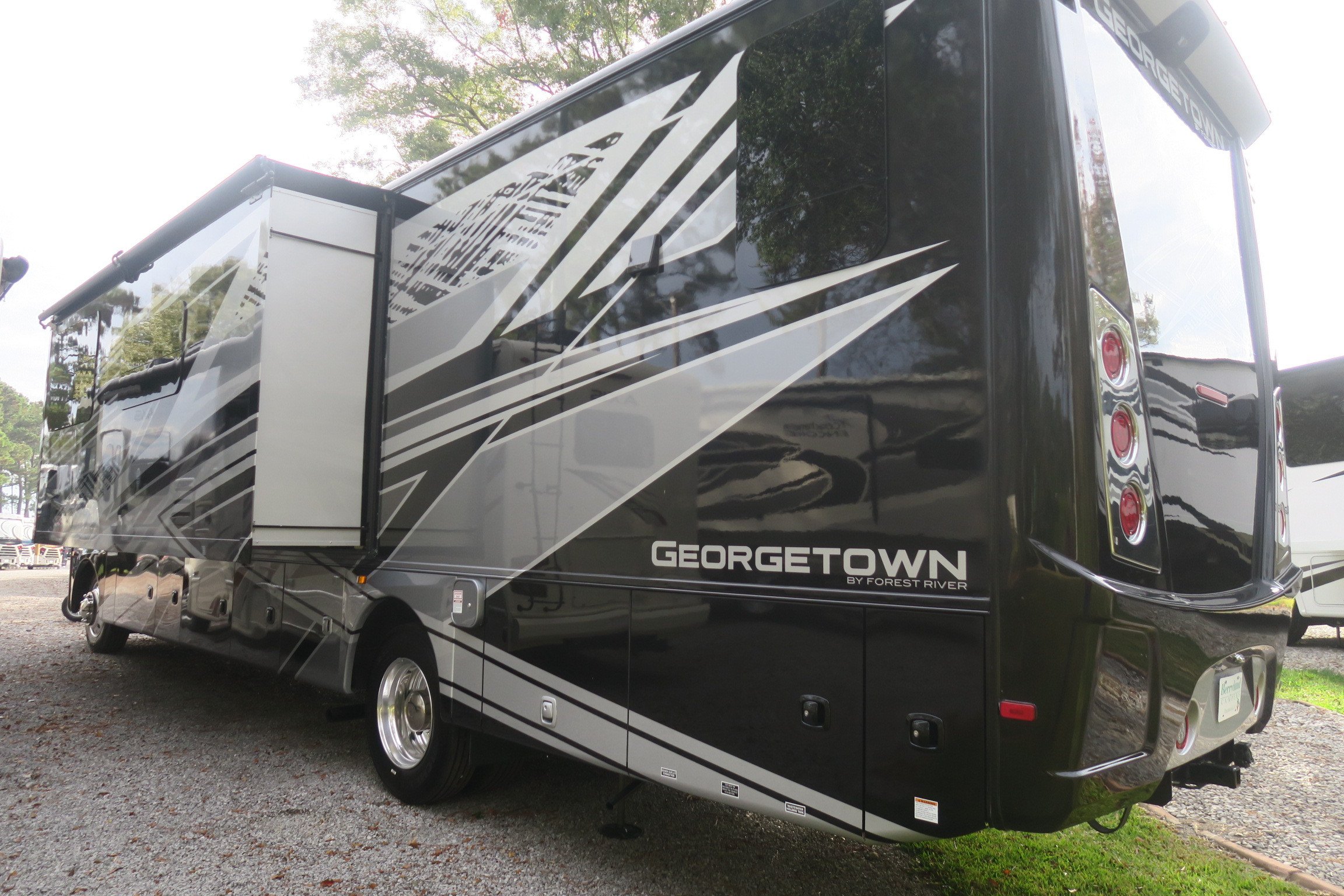 NEW 2023 GEORGETOWN 7 SERIES GT7 36D7 - Overview | Berryland Campers