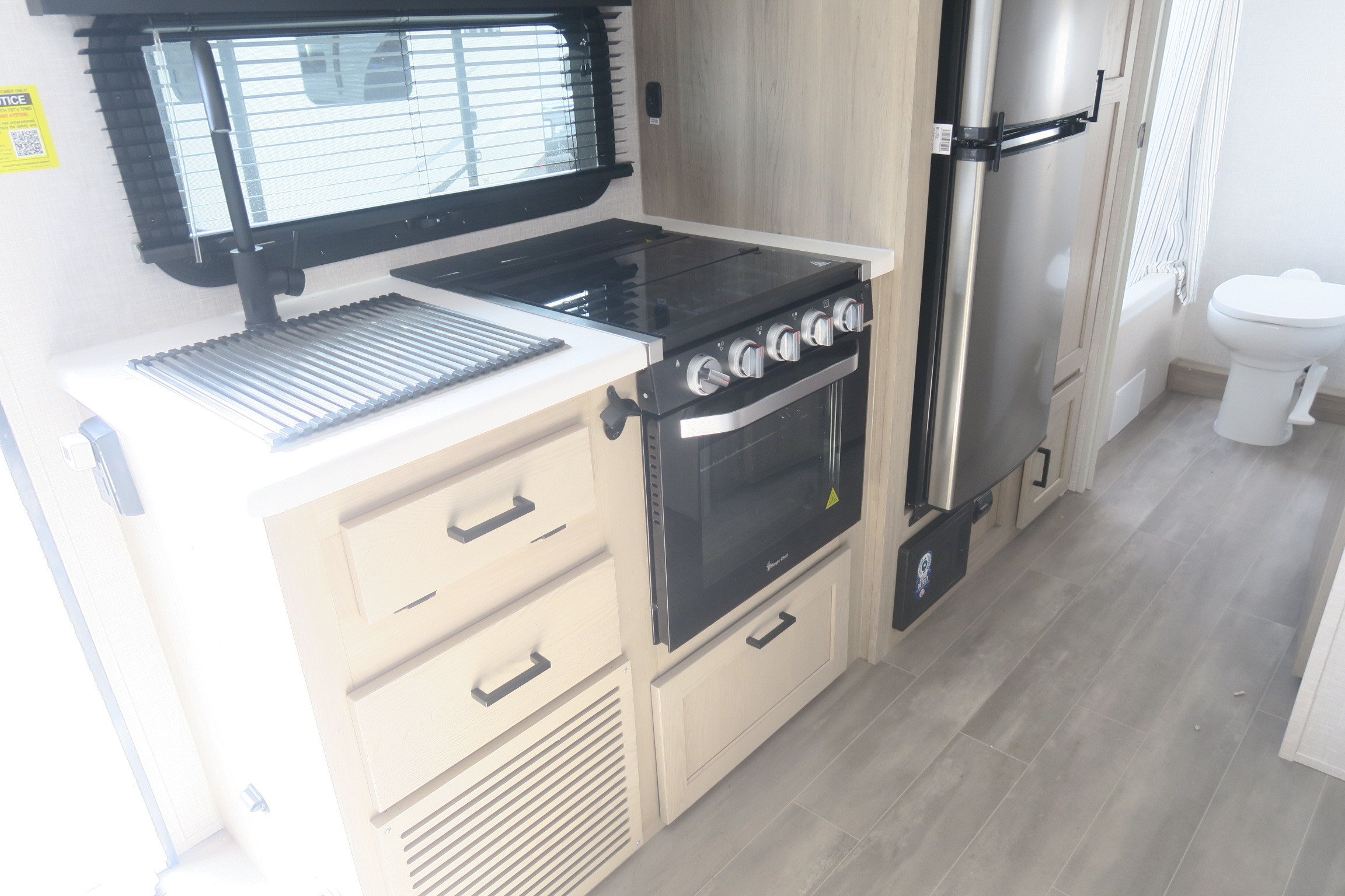 NEW 2023 ROCKWOOD GEO PRO 20BHS - Overview | Berryland Campers