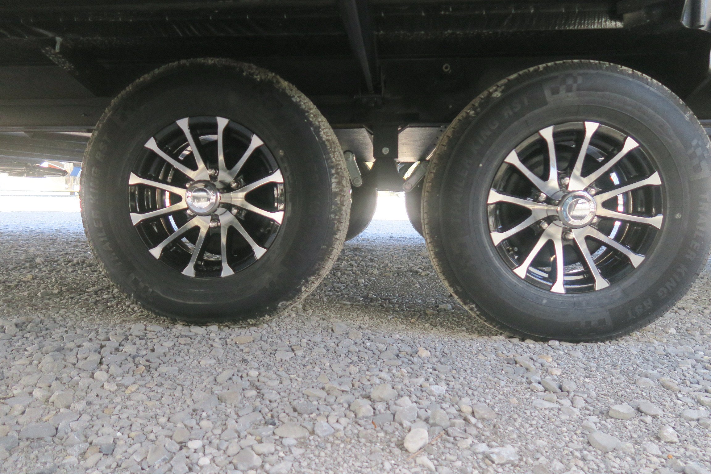 NEW 2023 CARDINAL RED 31RL - Overview | Berryland Campers