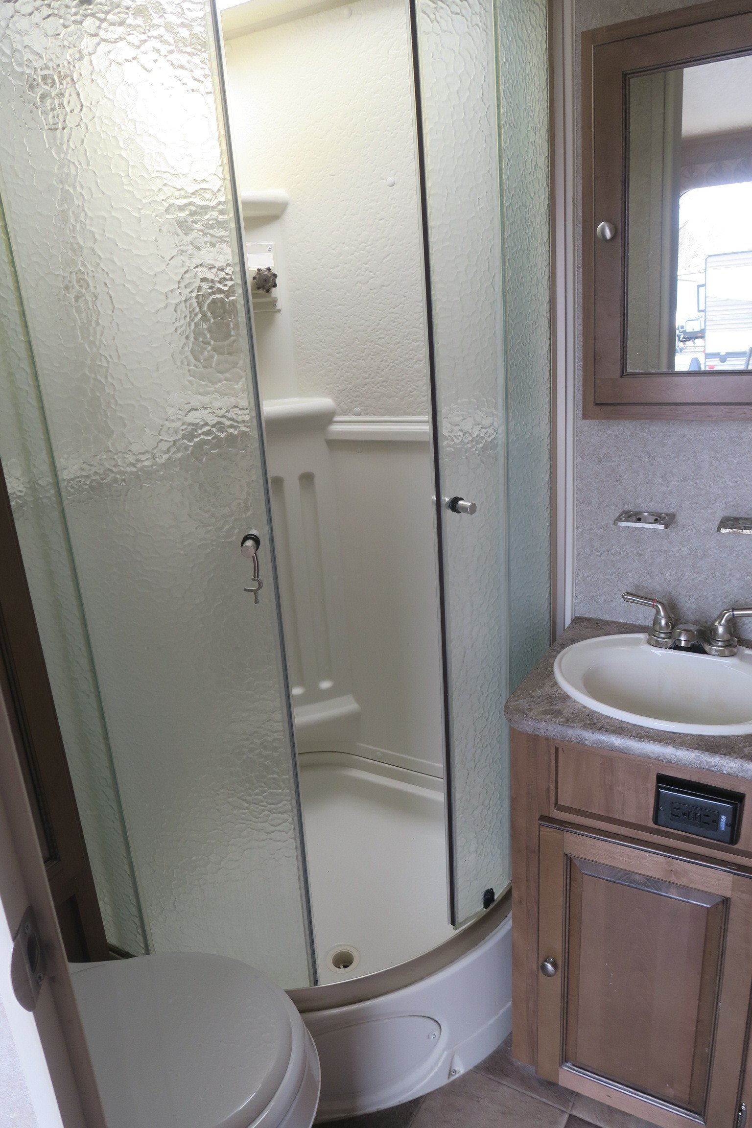 USED 2017 FLAGSTAFF MICRO LITE 21FBRS - Overview | Berryland Campers