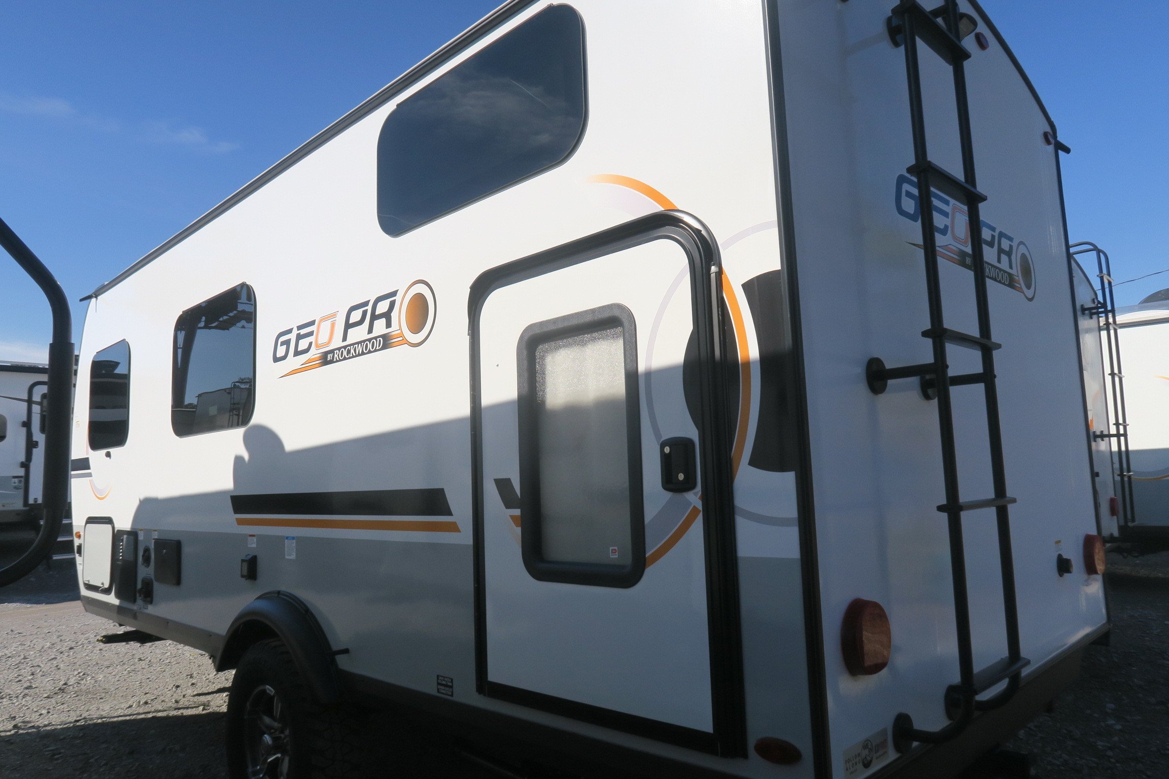 NEW 2023 ROCKWOOD GEO PRO 19BH - Overview | Berryland Campers