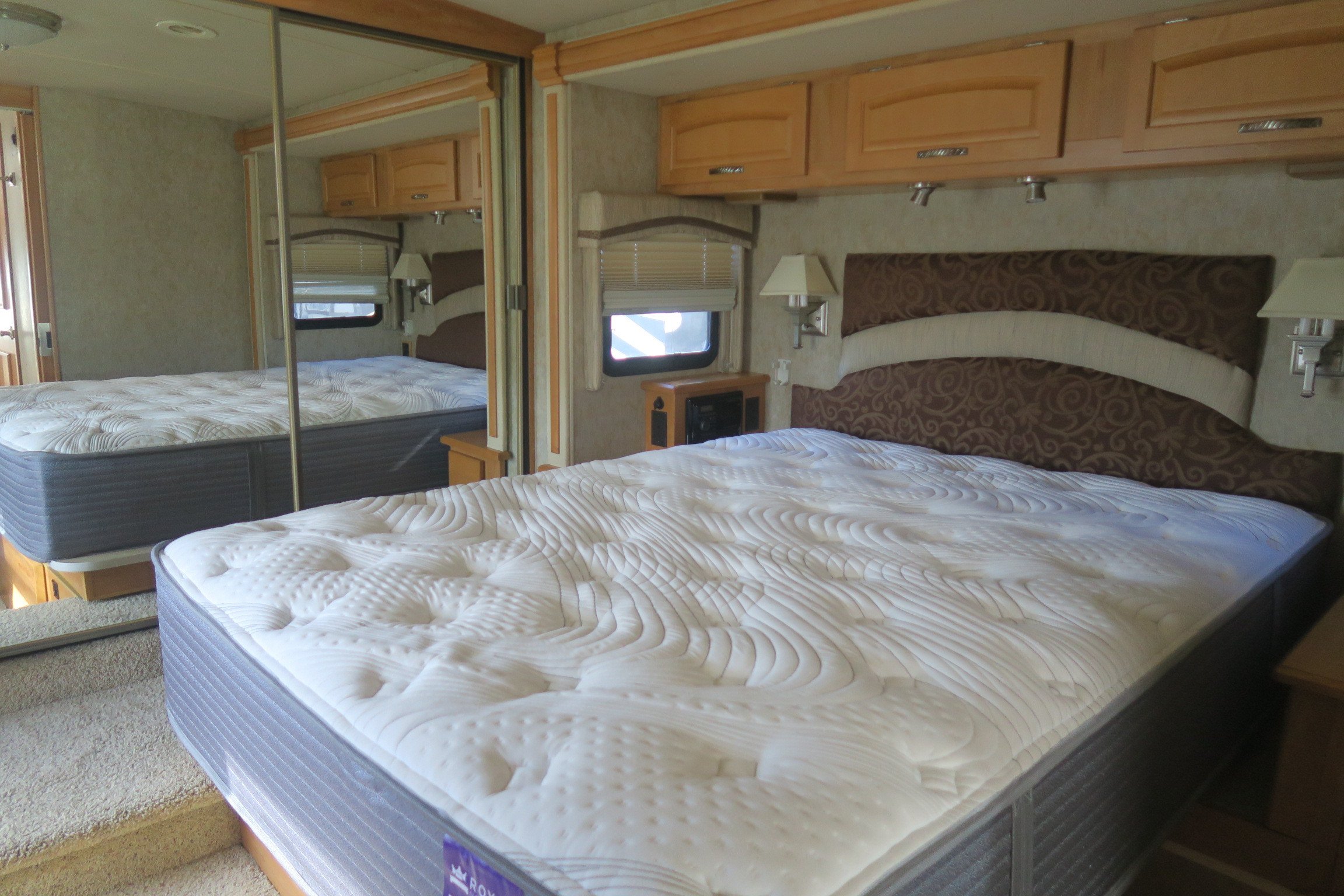 USED 2005 MERIDIAN 39K - Overview | Berryland Campers