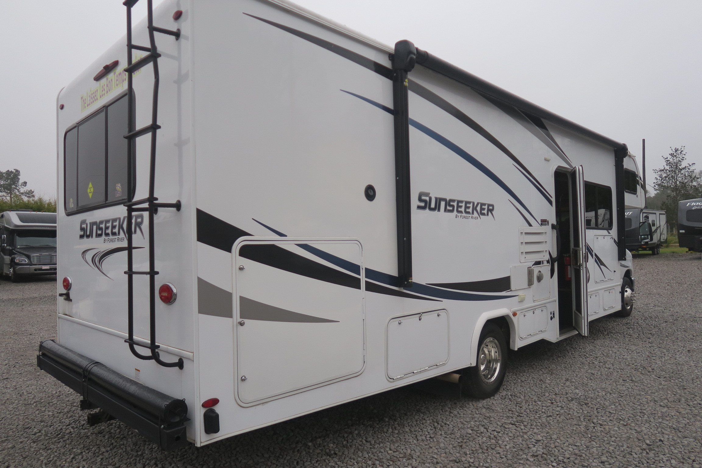 USED 2018 SUNSEEKER 3050SF - Overview | Berryland Campers