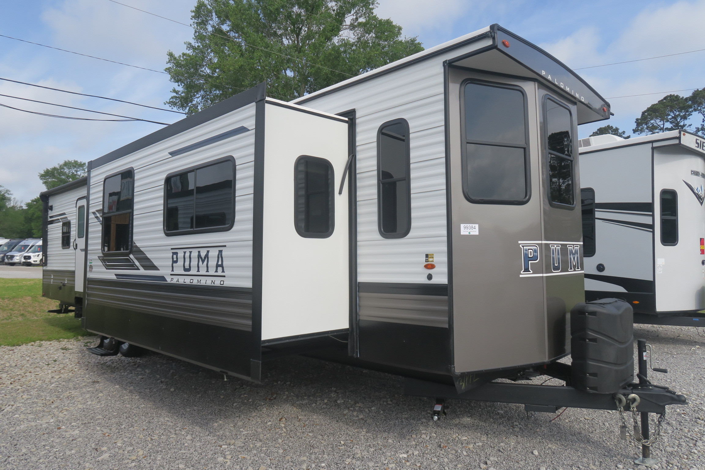 NEW 2023 PUMA DESTINATION 37PFL - Overview | Berryland Campers