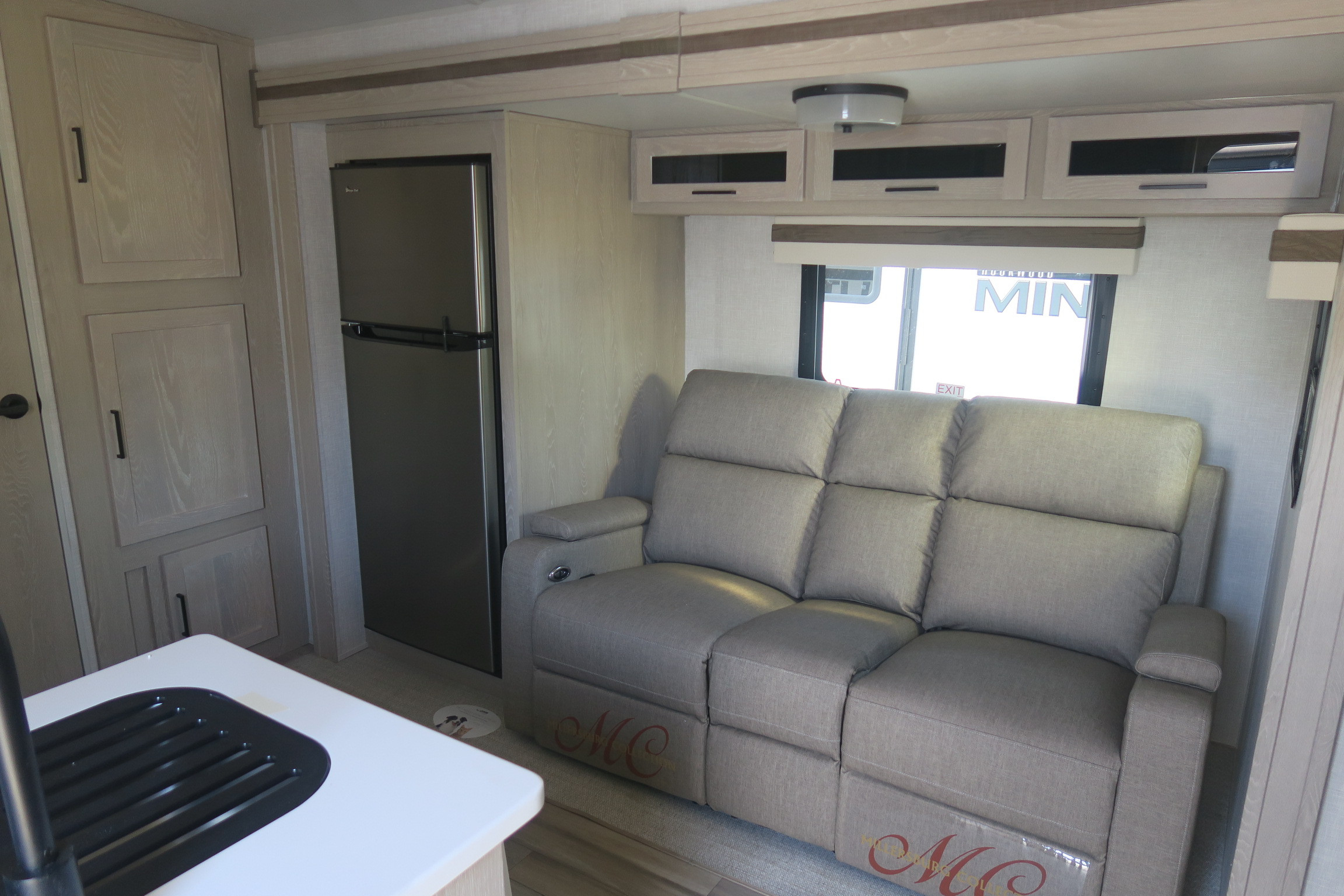 NEW 2023 ROCKWOOD MINI LITE 2513S - Overview | Berryland Campers