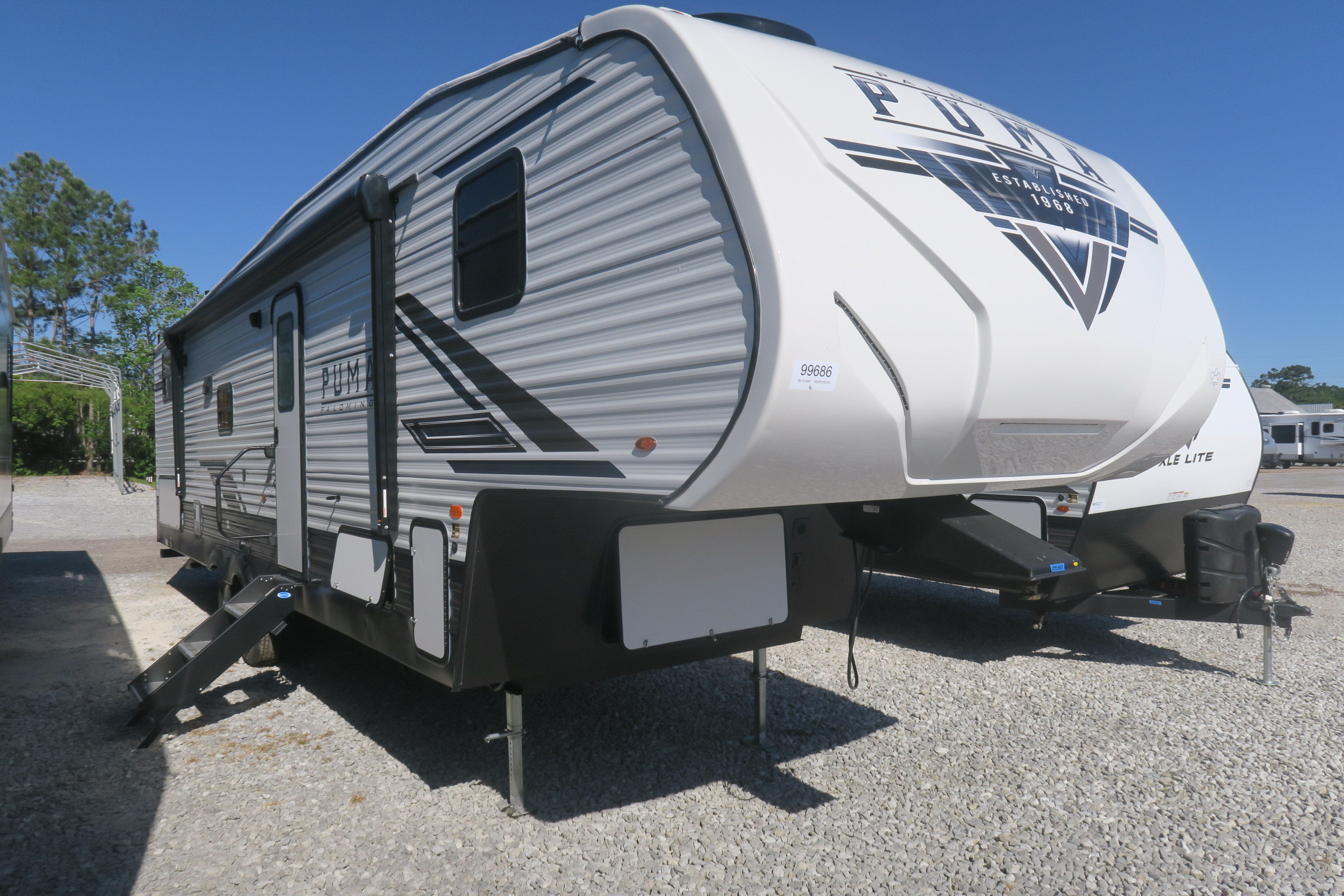 NEW 2023 PUMA 299BHS - Overview | Berryland Campers