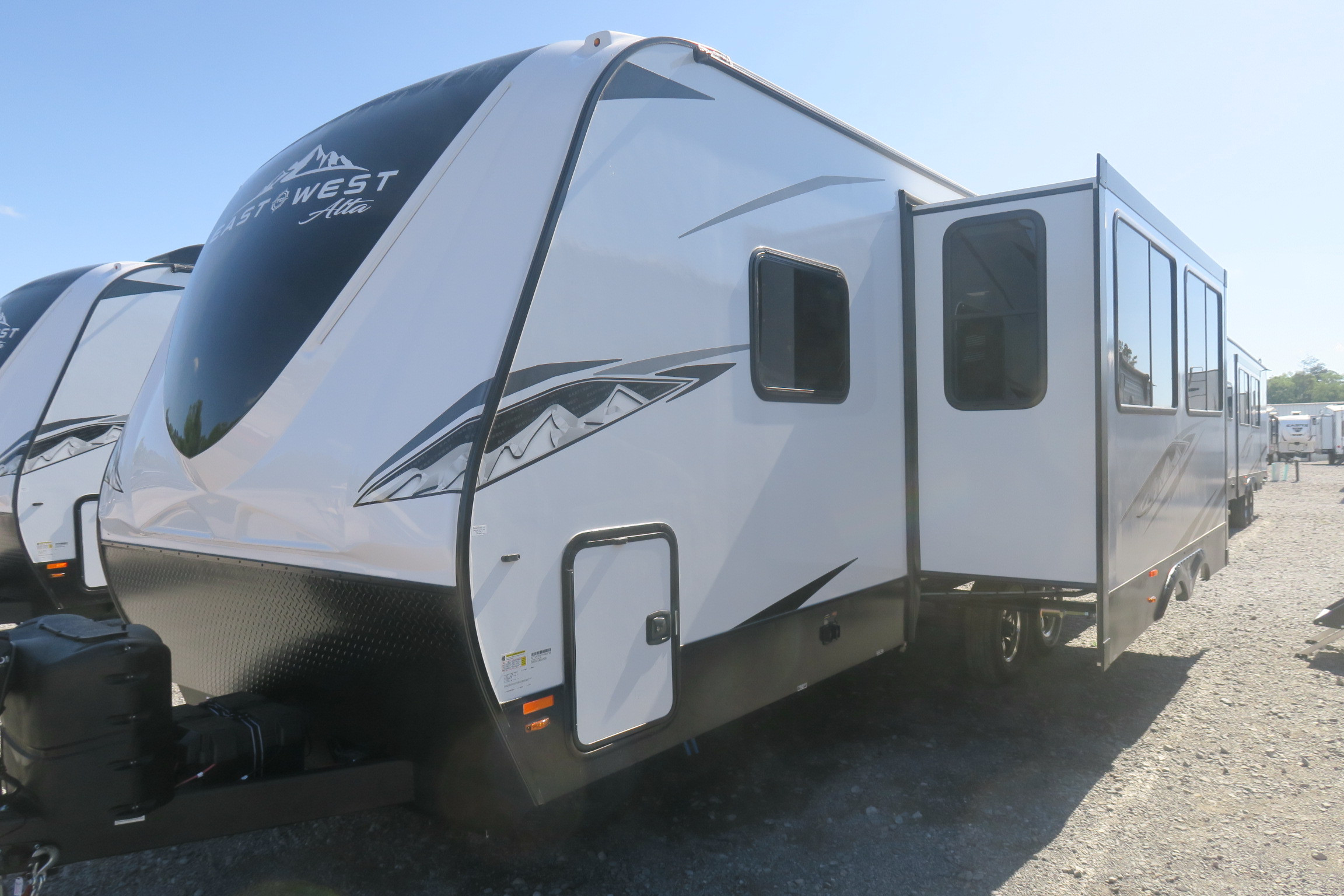 NEW 2023 ALTA 2600KRB - Overview | Berryland Campers