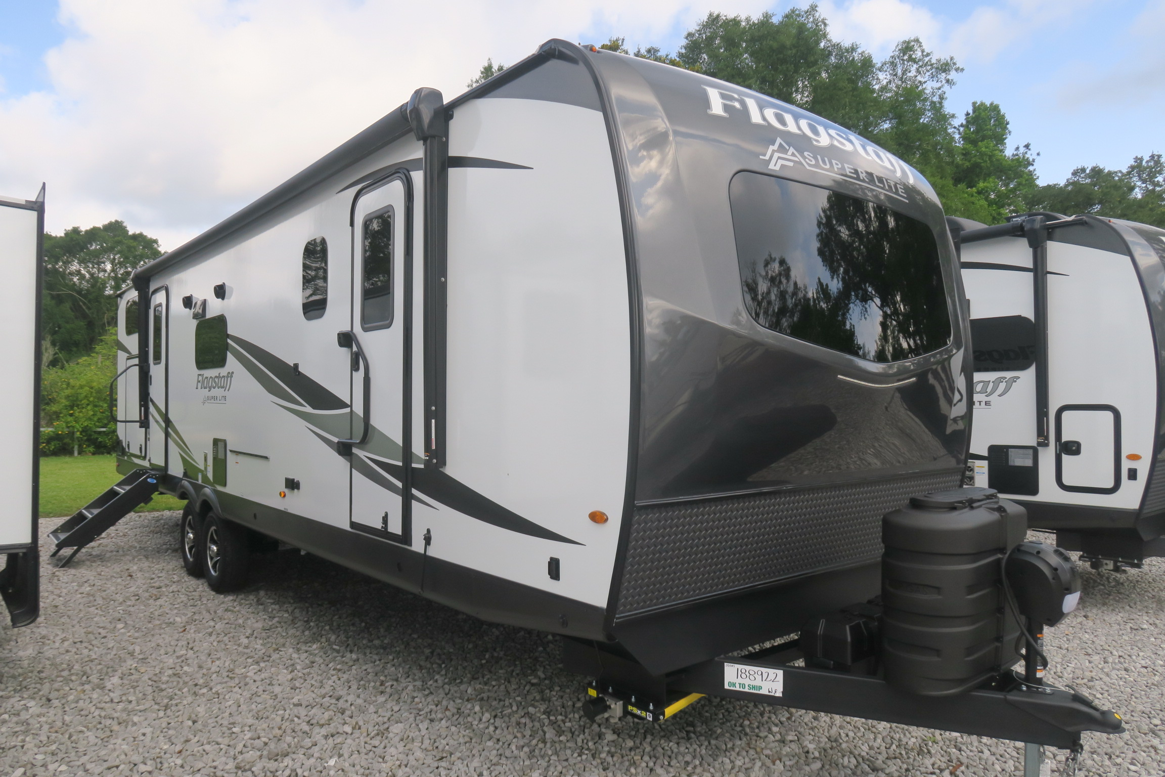 NEW 2023 FLAGSTAFF SUPER LITE 29BHS - Overview | Berryland Campers