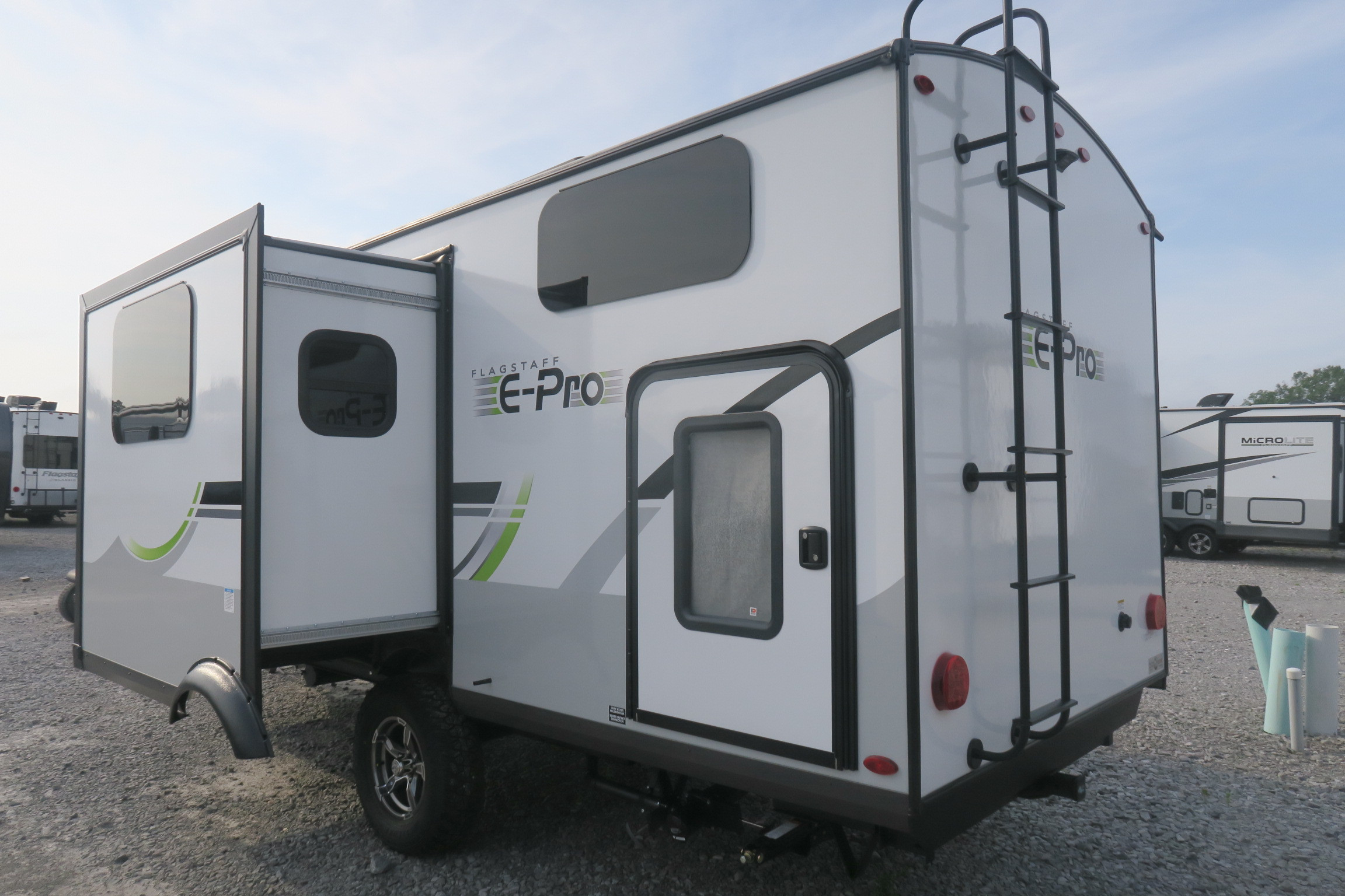 NEW 2023 FLAGSTAFF E-PRO 20BHS - Overview | Berryland Campers
