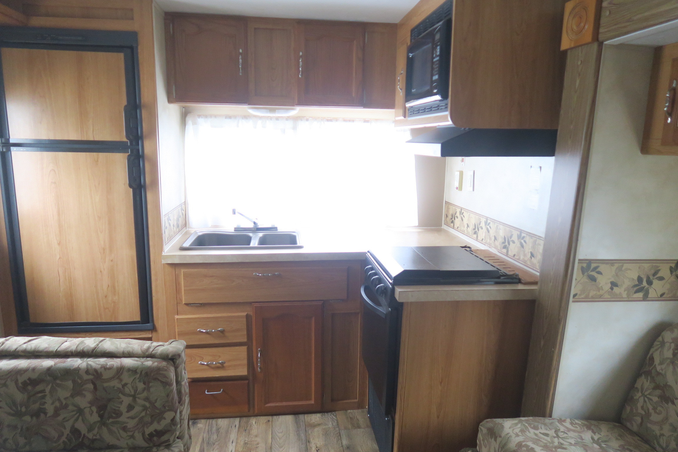 USED 2005 PUMA 25RKS - Overview | Berryland Campers