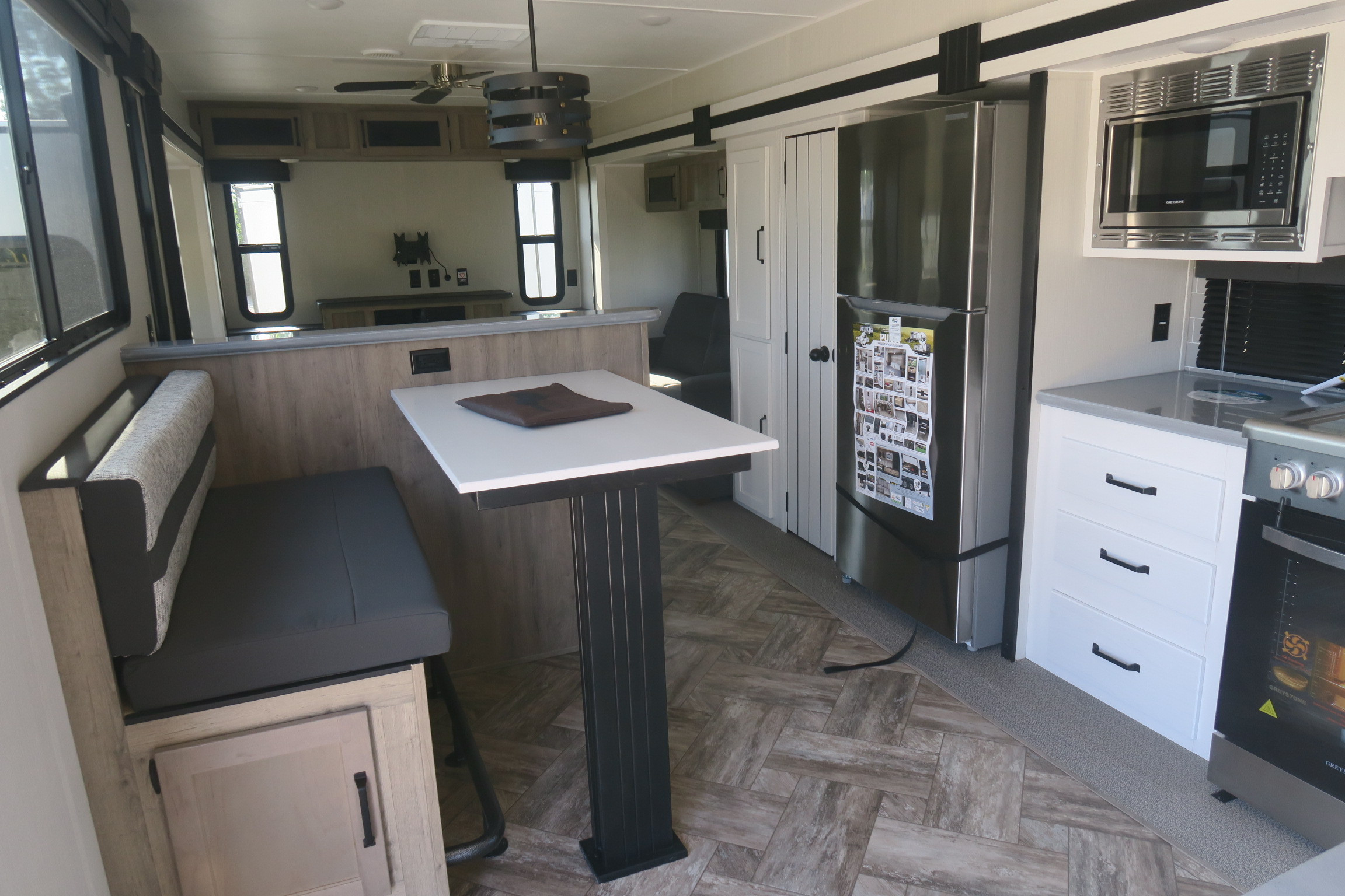 NEW 2023 PUMA DESTINATION 38DEN - Overview | Berryland Campers