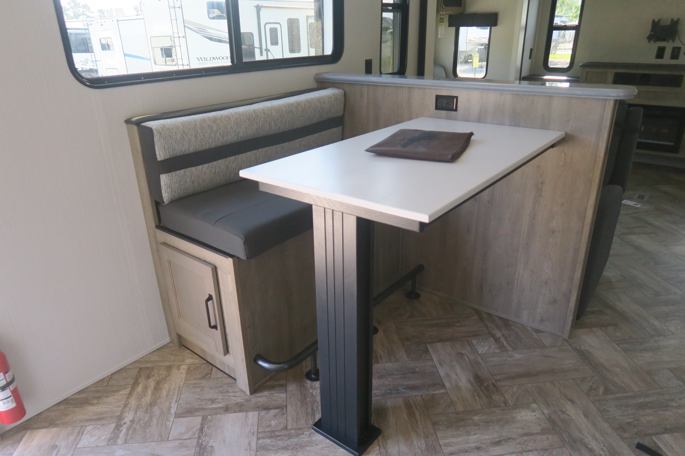 NEW 2023 PUMA DESTINATION 38DEN - Overview | Berryland Campers