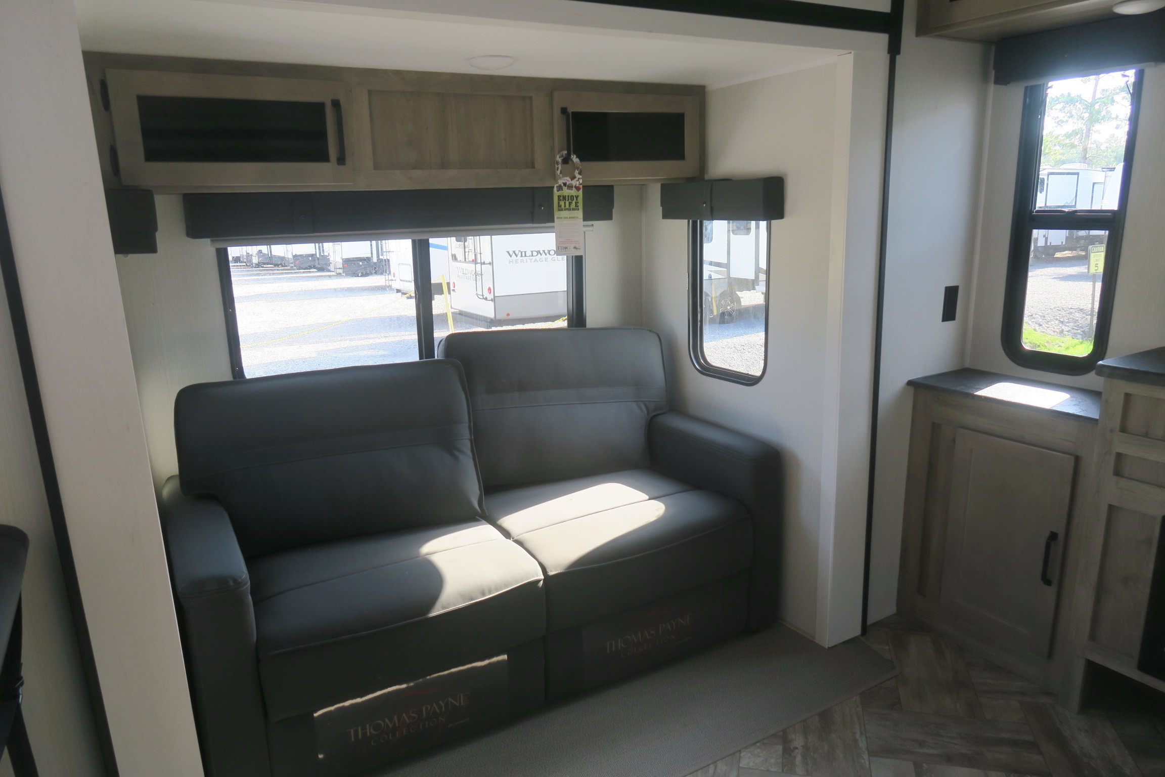 NEW 2023 PUMA DESTINATION 38DEN - Overview | Berryland Campers