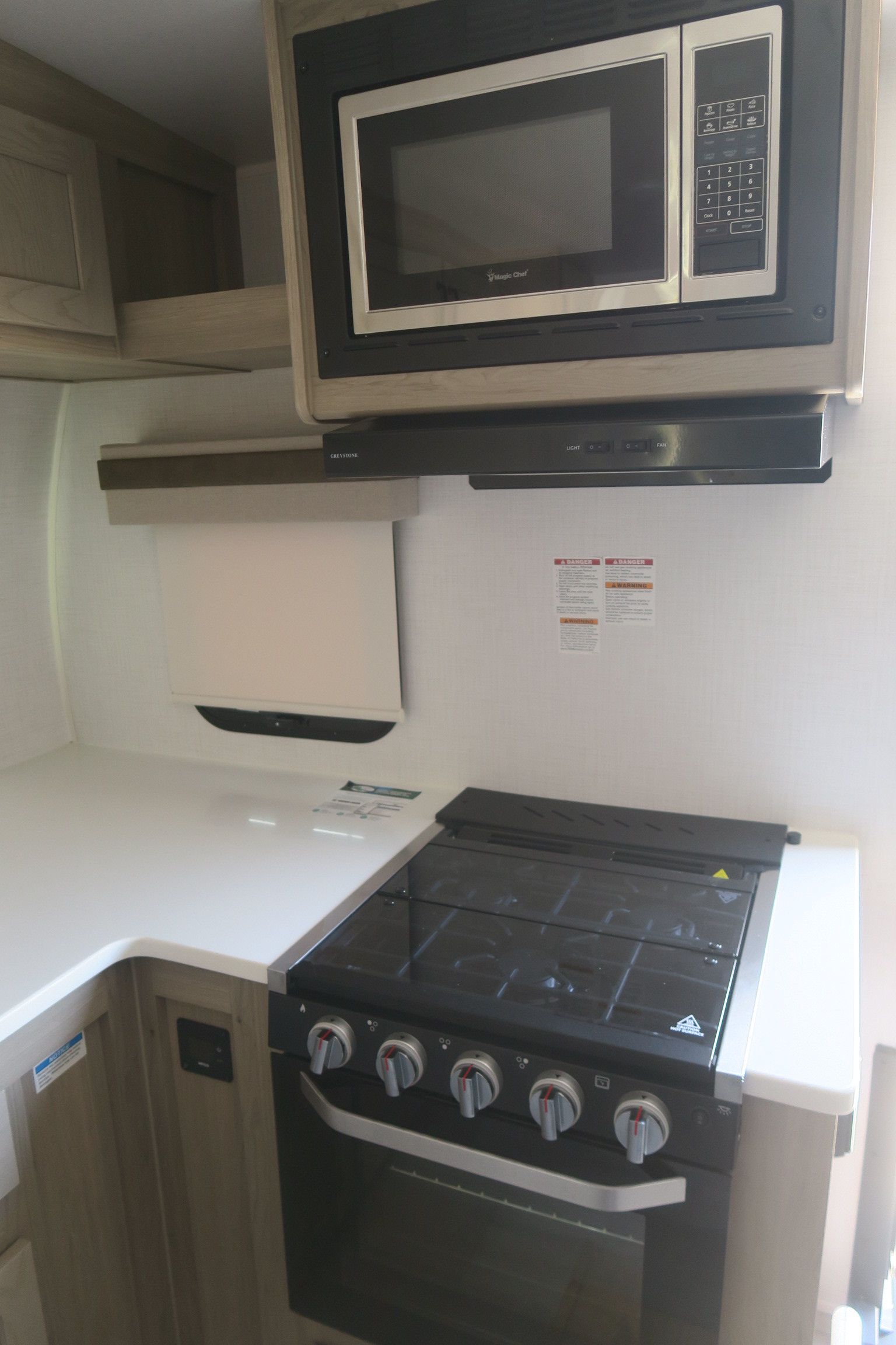 NEW 2024 ROCKWOOD MINI LITE 2506S - Overview | Berryland Campers