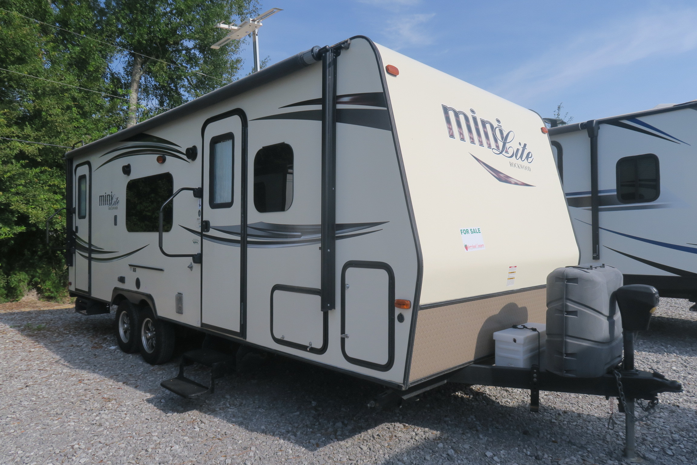 USED 2015 ROCKWOOD MINI LITE 2503S - Overview | Berryland Campers