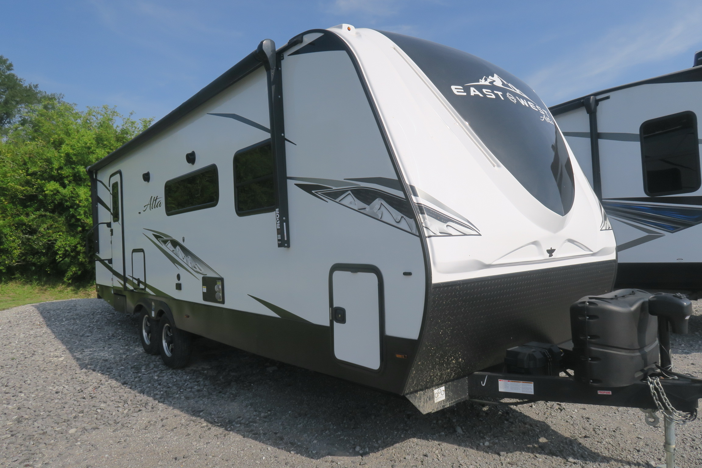 USED 2022 ALTA 2600KRB - Overview | Berryland Campers