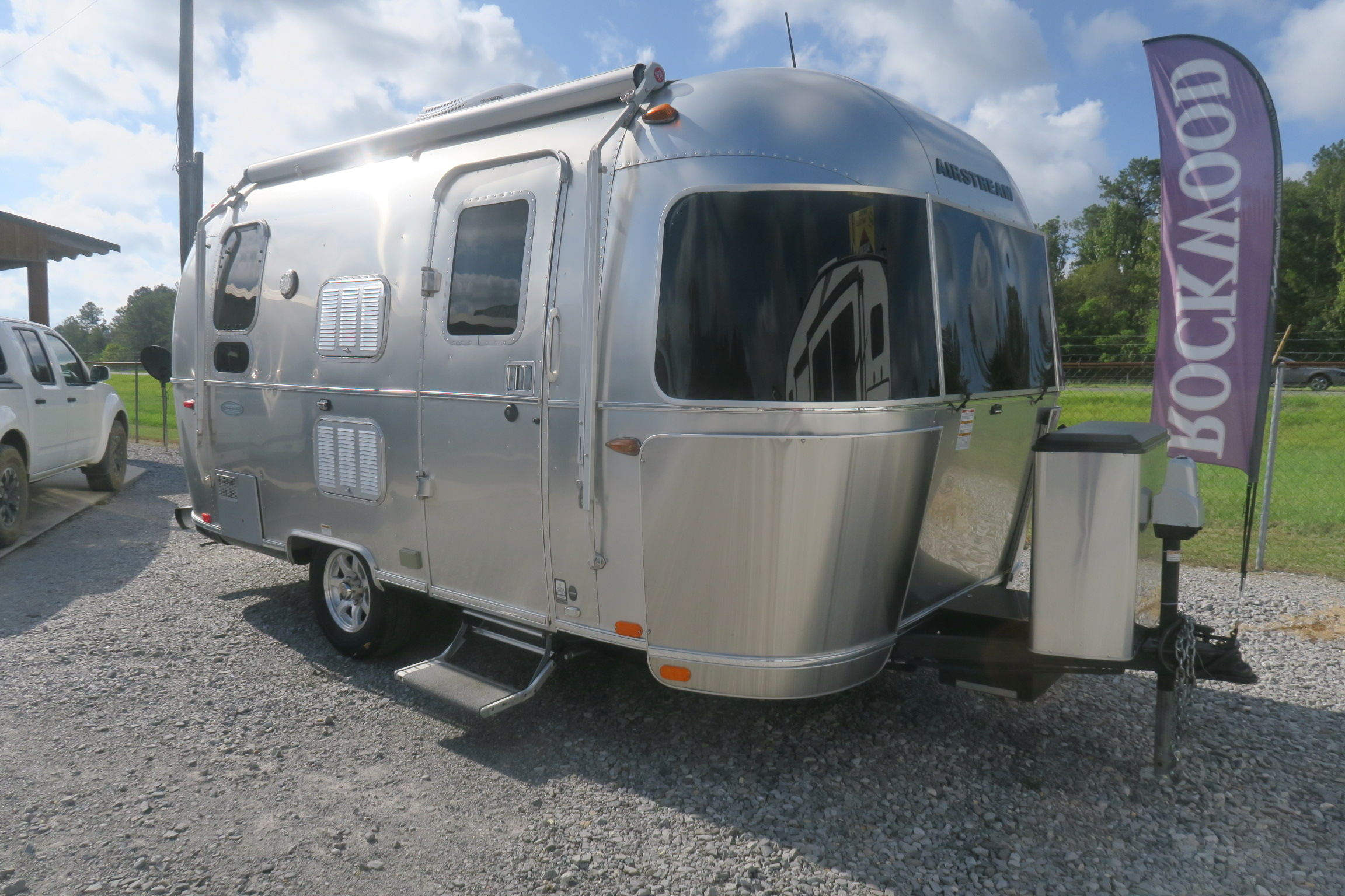 USED 2019 AIRSTREAM BAMBI 19CB - Overview | Berryland Campers