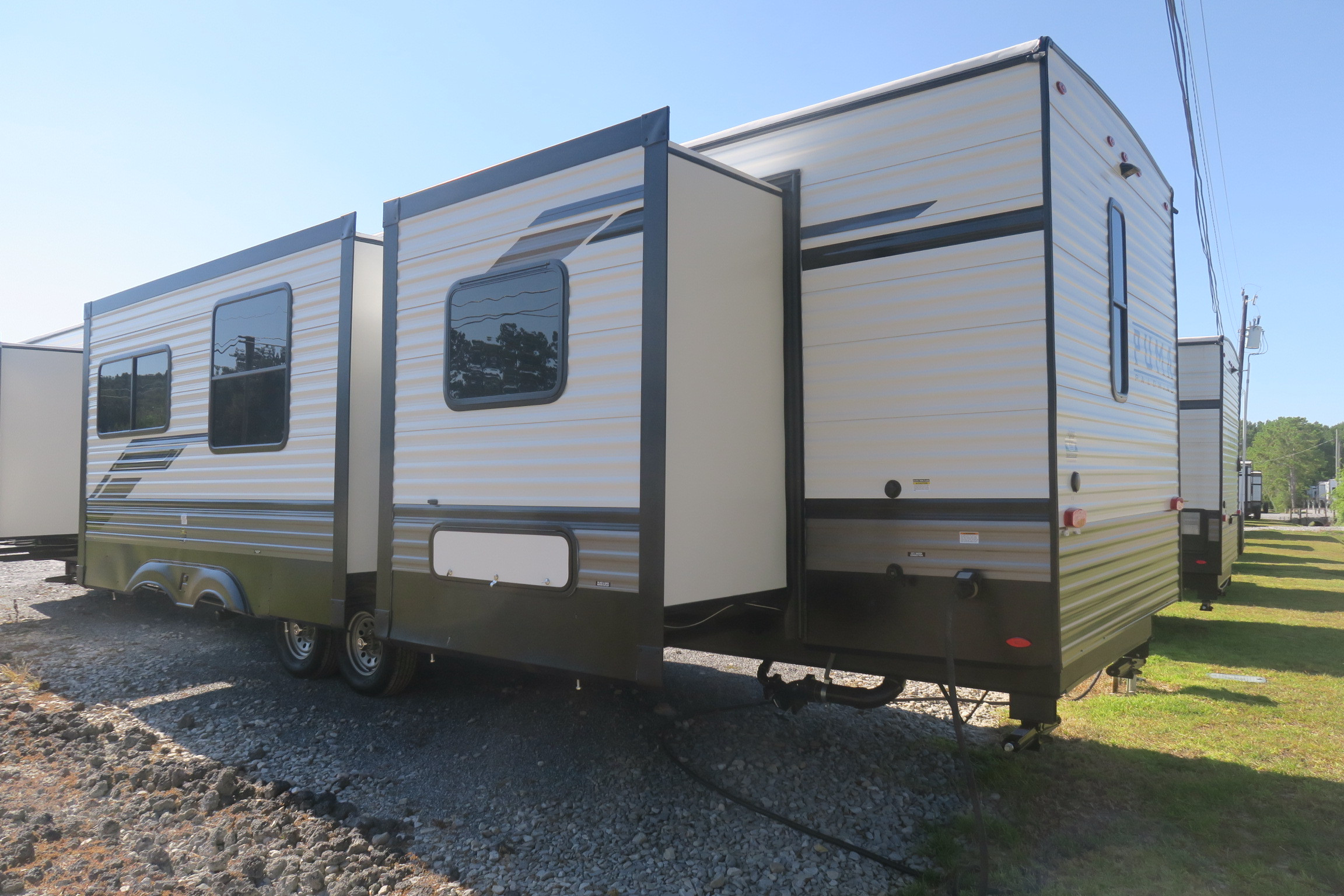 NEW 2024 PUMA DESTINATION 39DBT - Overview | Berryland Campers