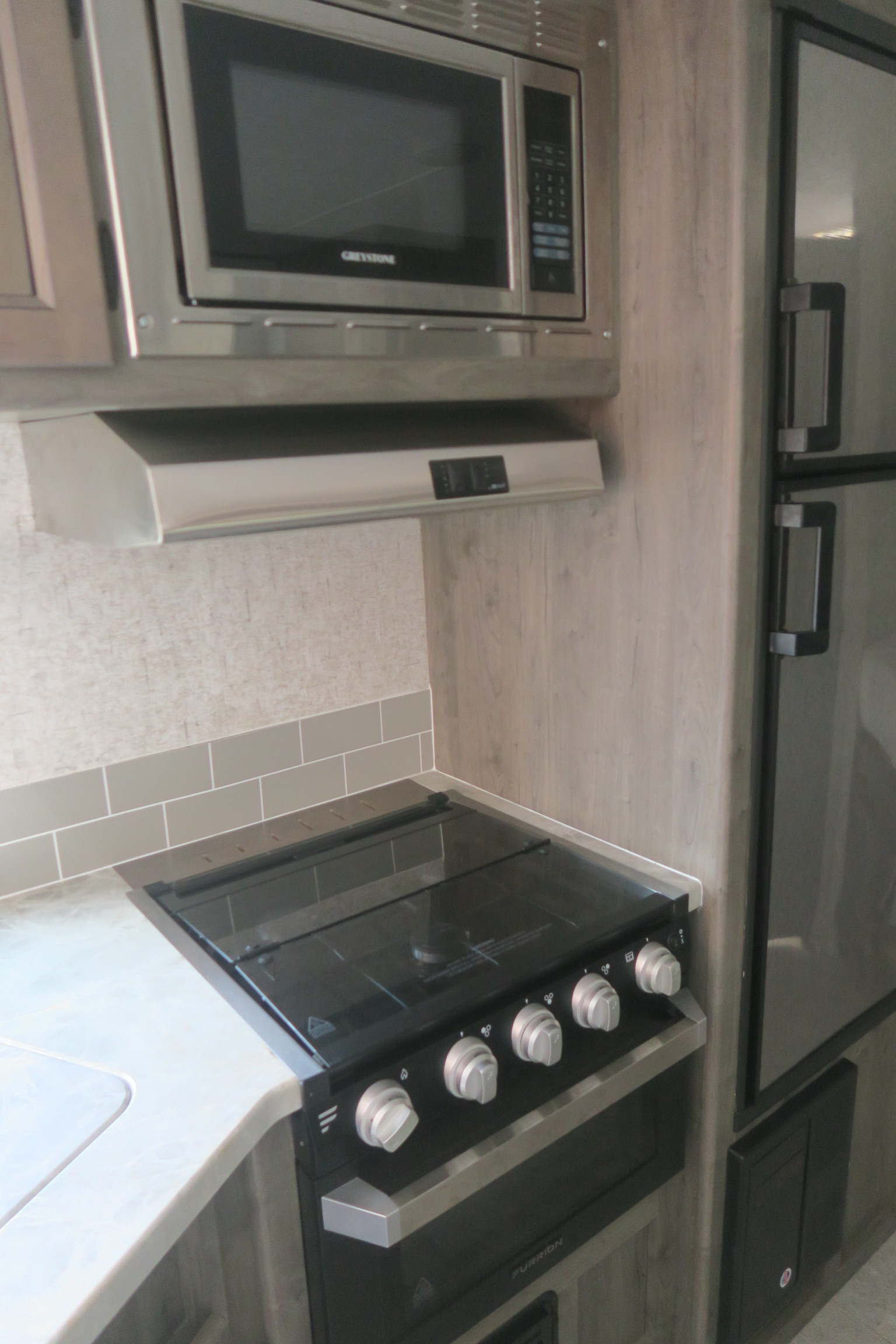 USED 2020 APEX ULTRA-LITE 245BHS - Overview | Berryland Campers