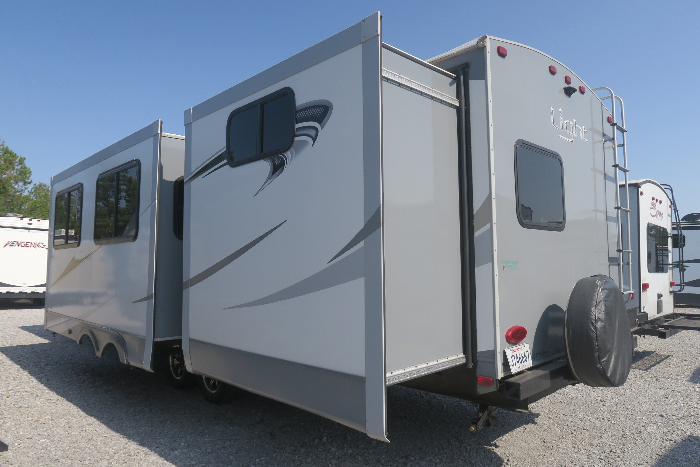 USED 2020 OPEN RANGE LIGHT 331BHS - Overview | Berryland Campers