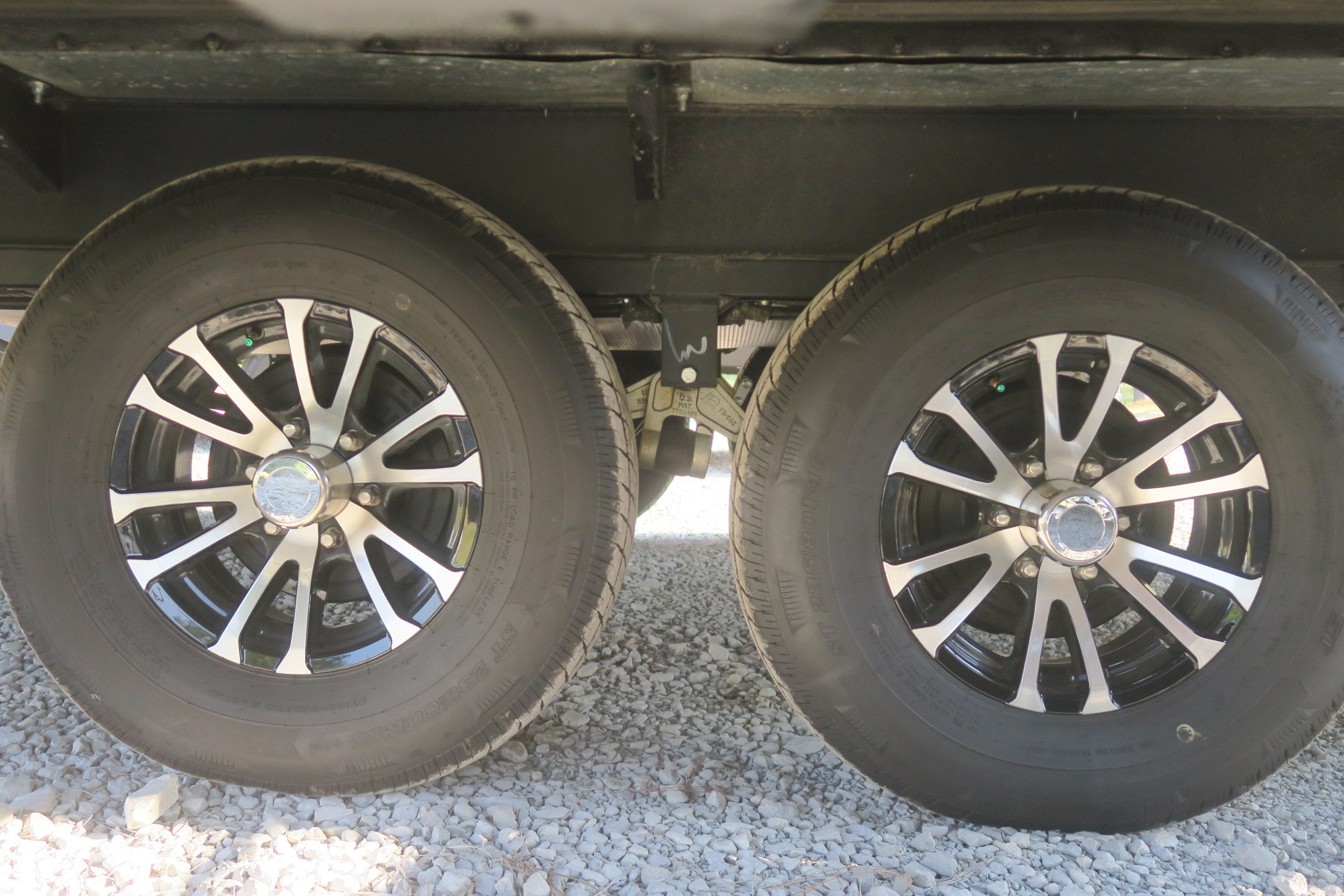 NEW 2024 OPEN RANGE ROAMER 304BHS - Overview | Berryland Campers