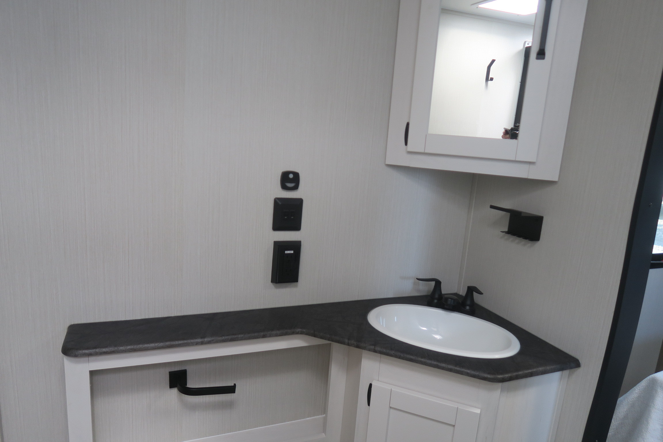 NEW 2024 PUMA 26RLS - Overview | Berryland Campers