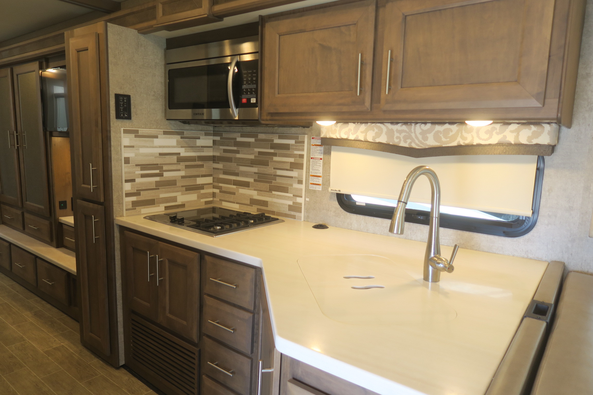 USED 2021 OMNI BH35 - Overview | Berryland Campers