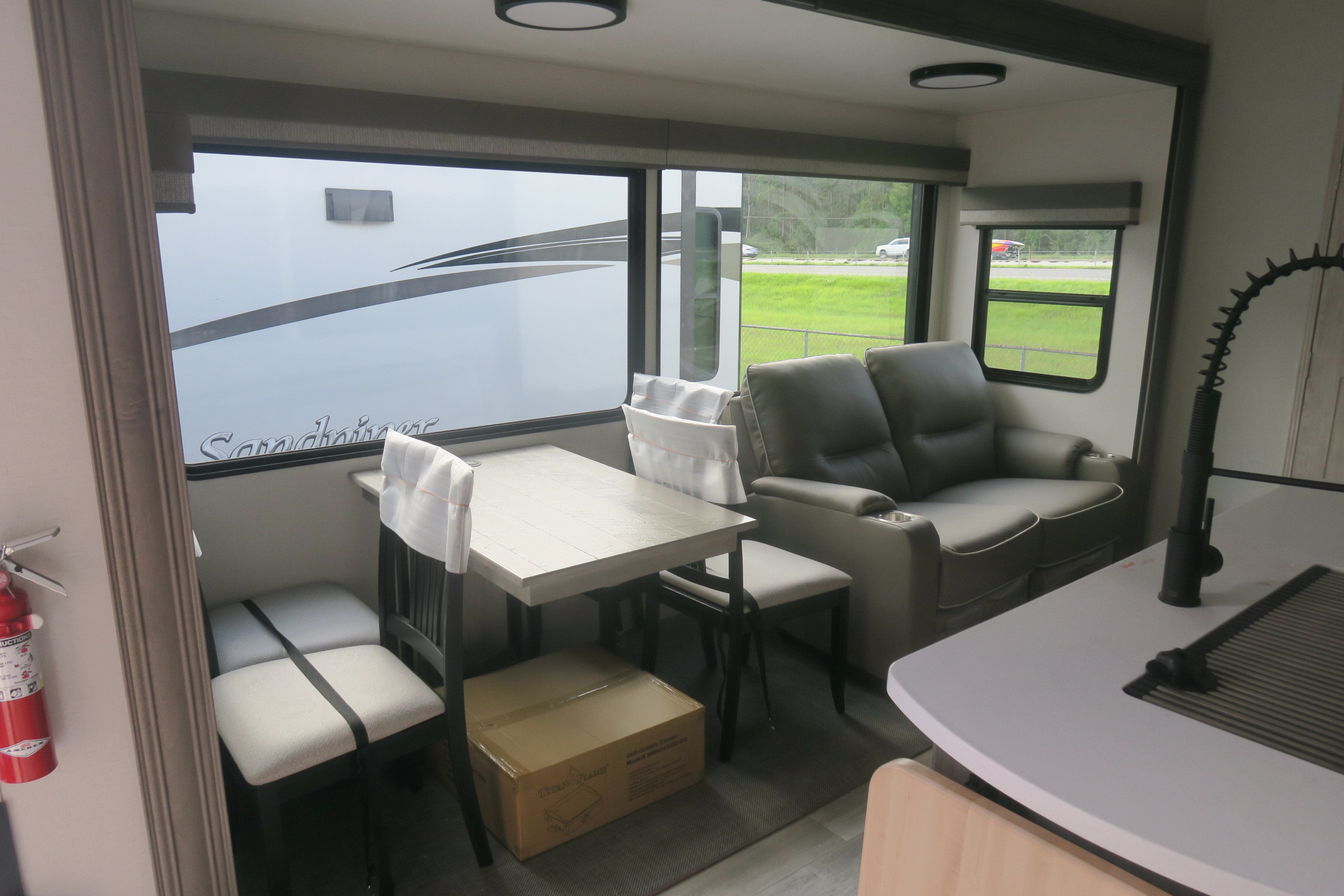 NEW 2024 SANDPIPER 4002FB - Overview | Berryland Campers