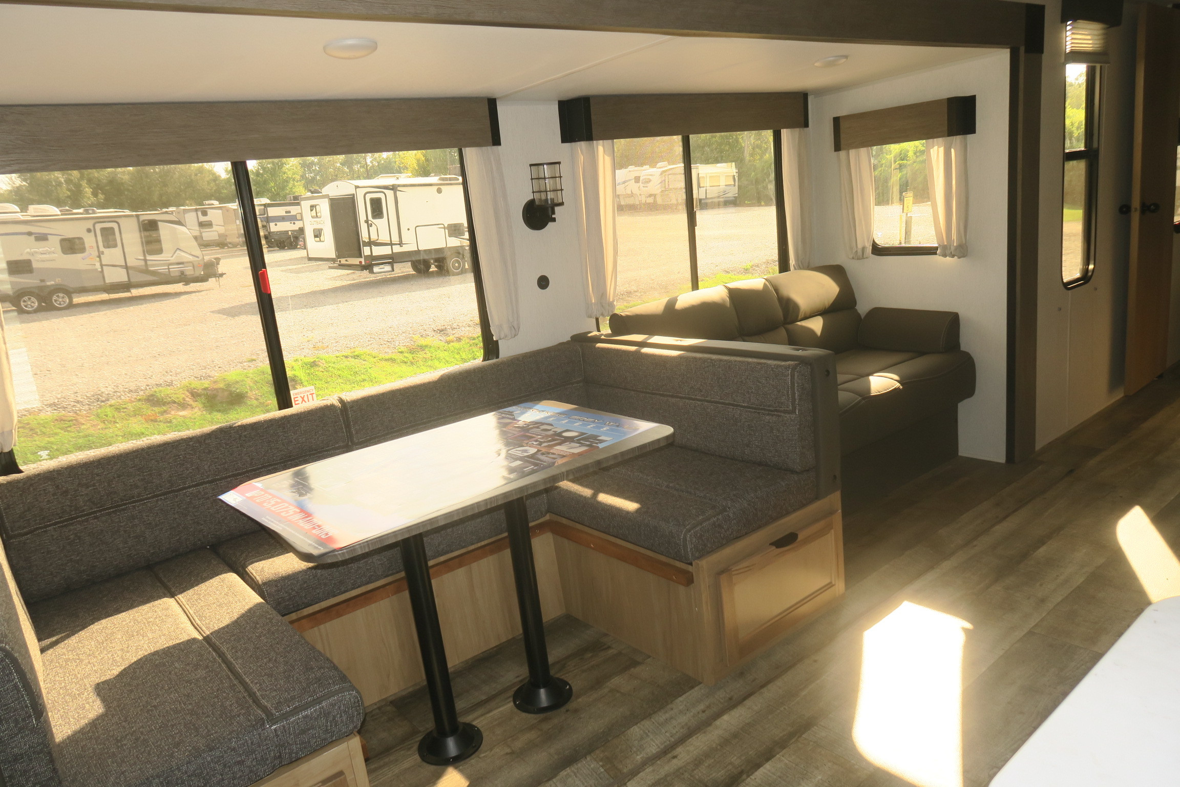 NEW 2024 CHEROKEE 294GEBG - Overview | Berryland Campers