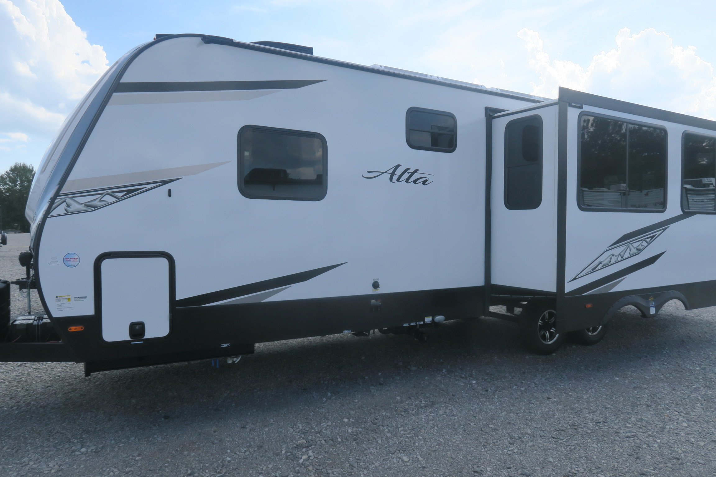 NEW 2024 ALTA 2850KRL - Overview | Berryland Campers