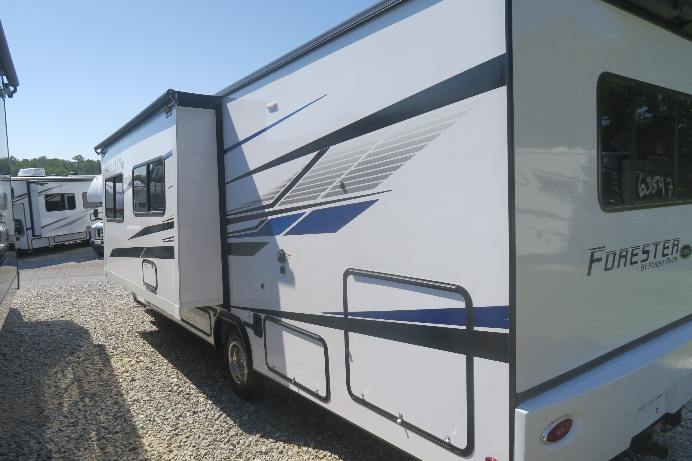 NEW 2024 FORESTER 3011DSF - Overview | Berryland Campers