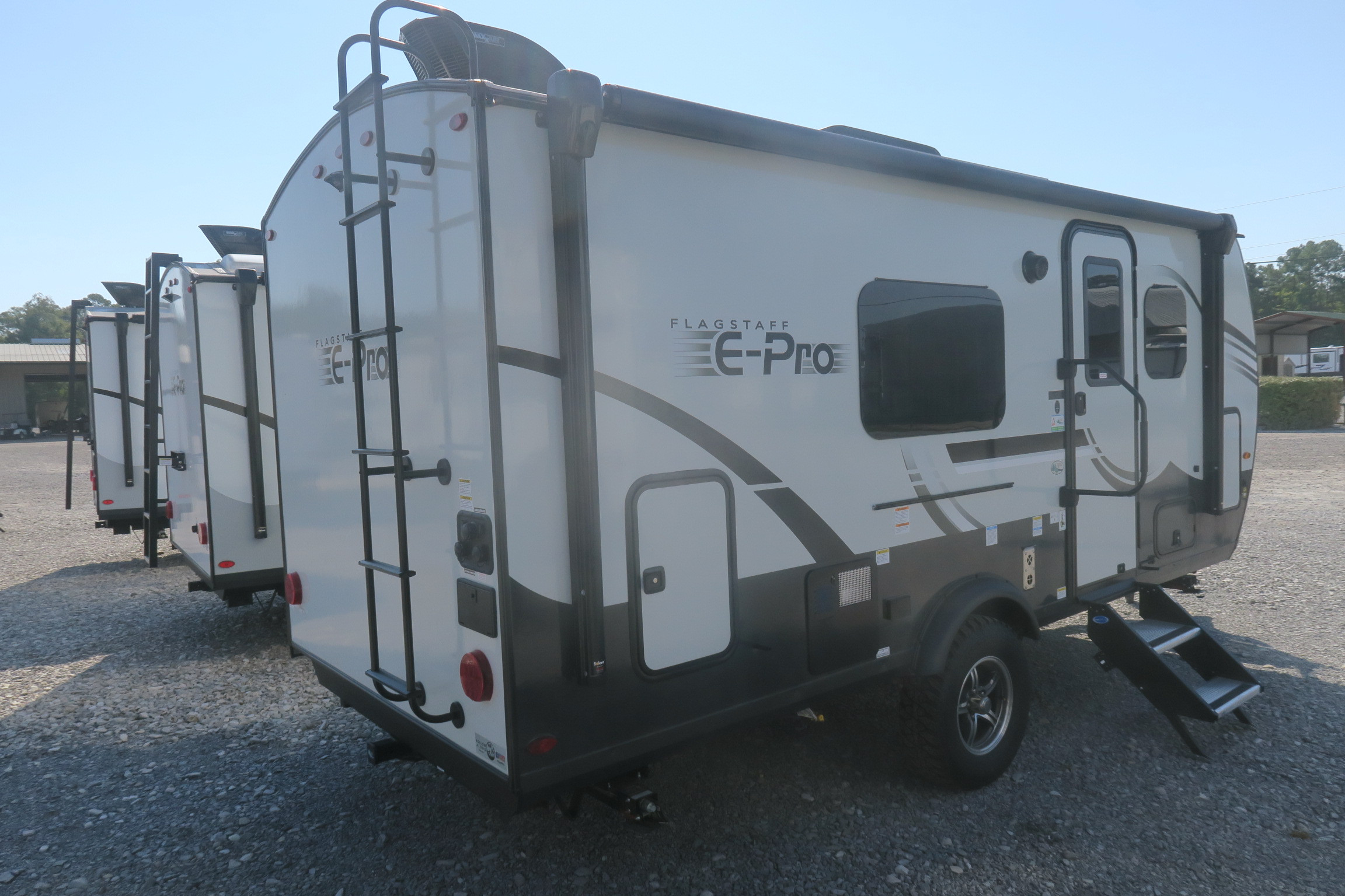 NEW 2024 FLAGSTAFF E-PRO 19FD - Overview | Berryland Campers