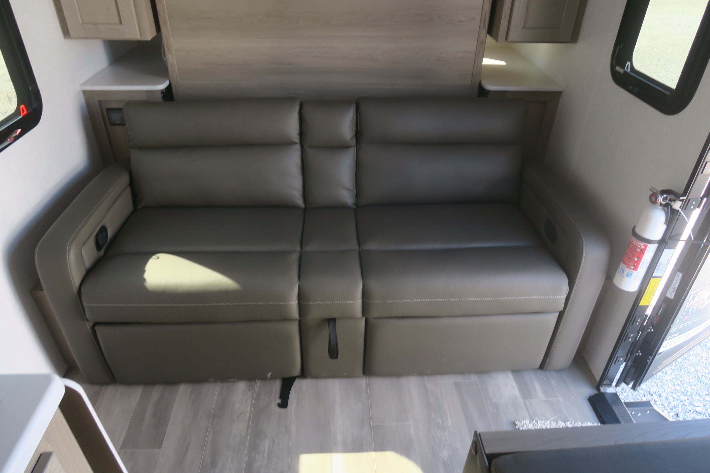 NEW 2024 FLAGSTAFF E-PRO 19FD - Overview | Berryland Campers