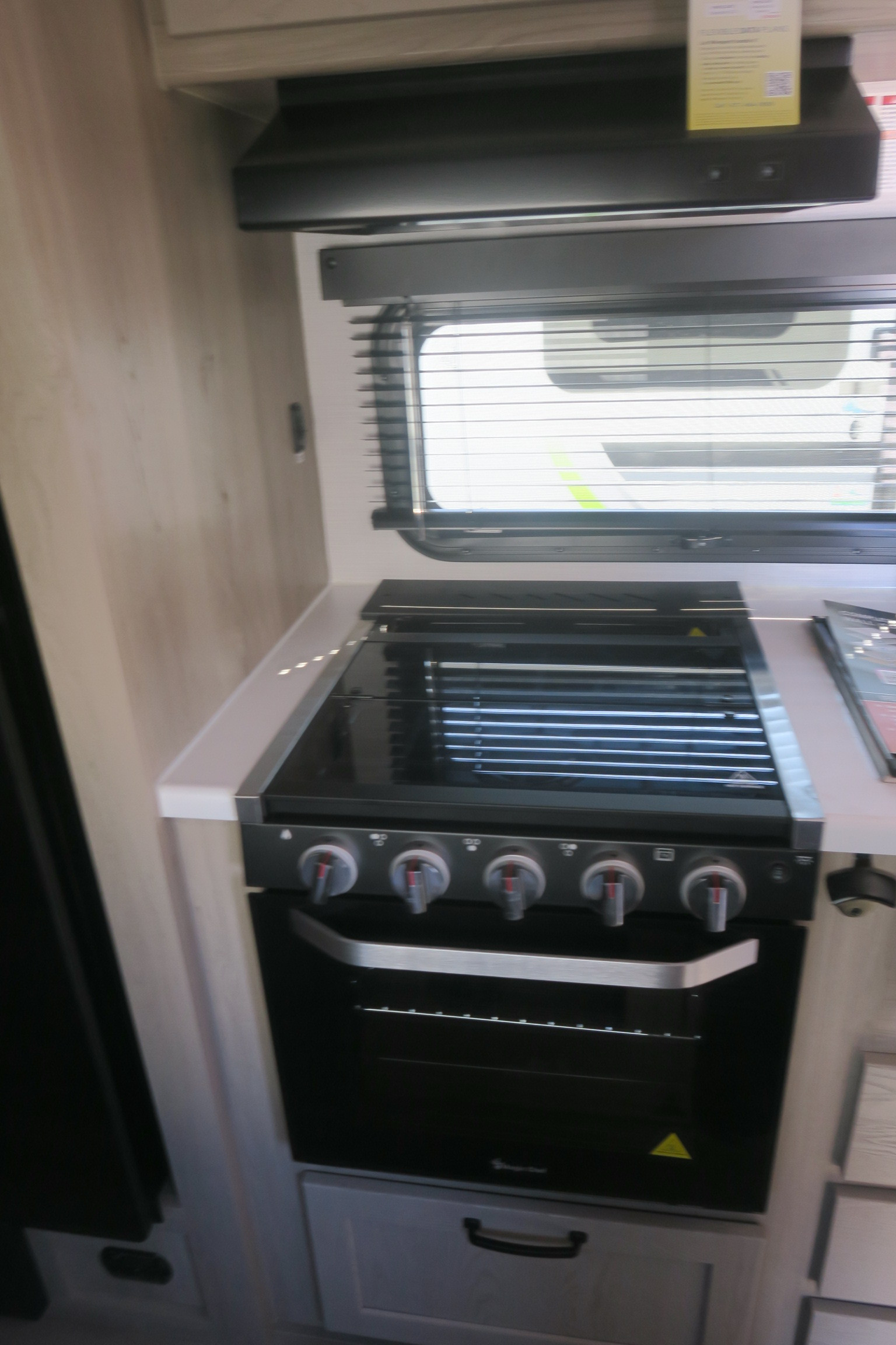 NEW 2024 FLAGSTAFF E-PRO 19FD - Overview | Berryland Campers