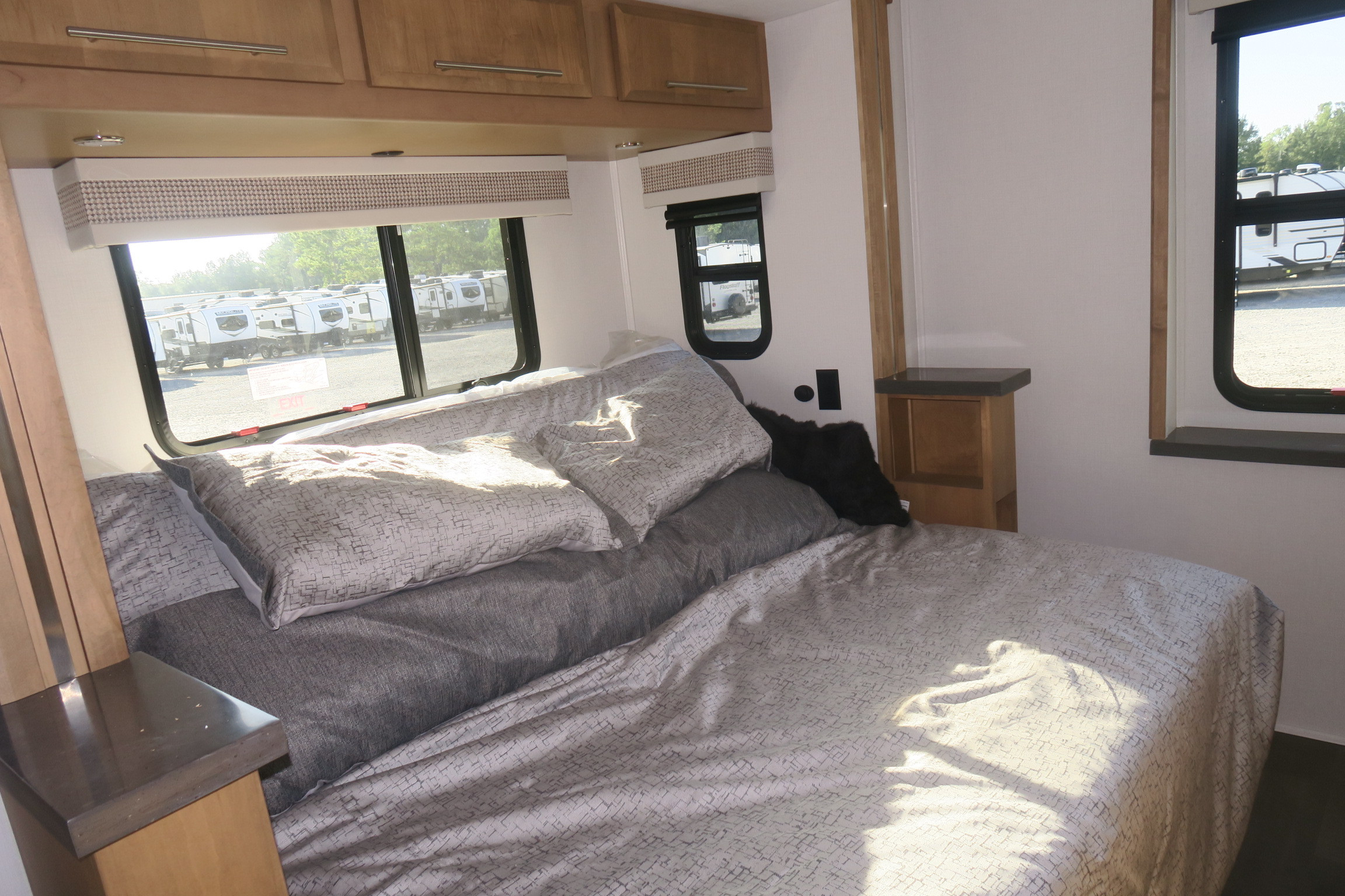 NEW 2024 GEORGETOWN 31X7 - Overview | Berryland Campers