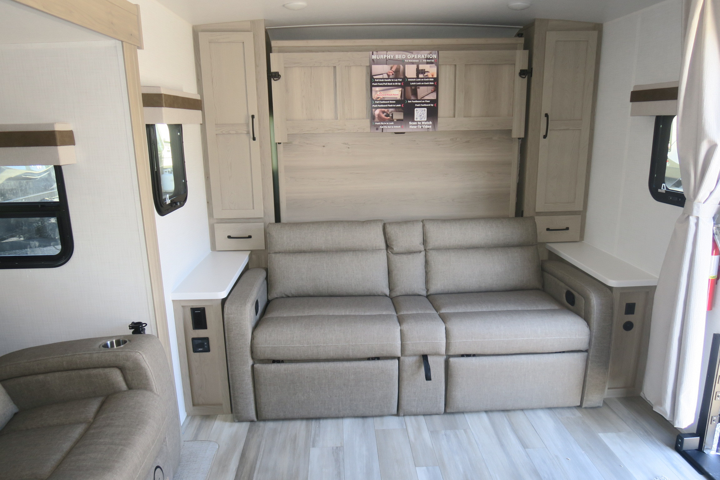 NEW 2024 ROCKWOOD MINI LITE 2517S - Overview | Berryland Campers