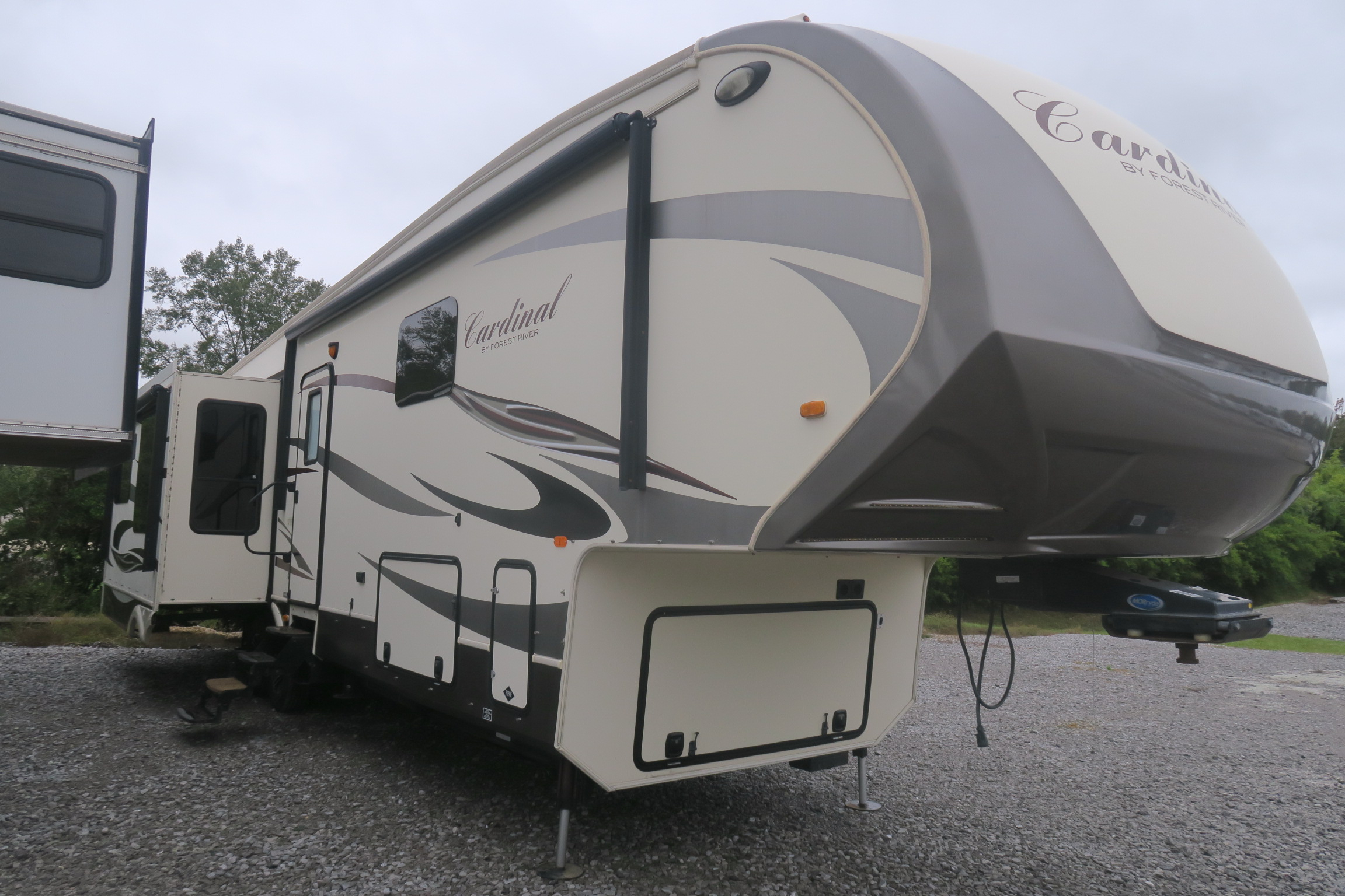 USED 2016 CARDINAL 3875FB - Overview | Berryland Campers
