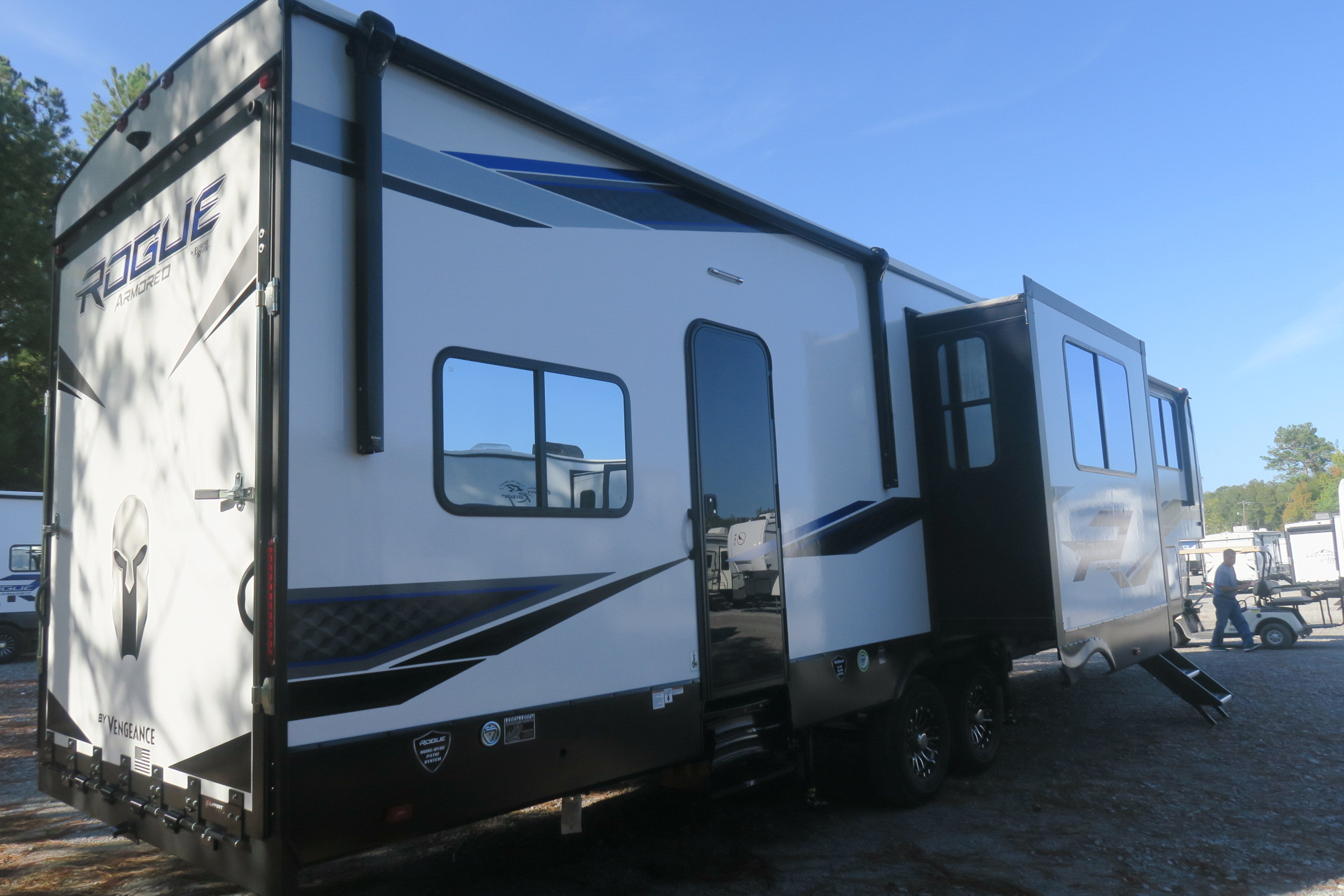 NEW 2024 VENGEANCE ROGUE ARMORED 351G2 - Overview | Berryland Campers