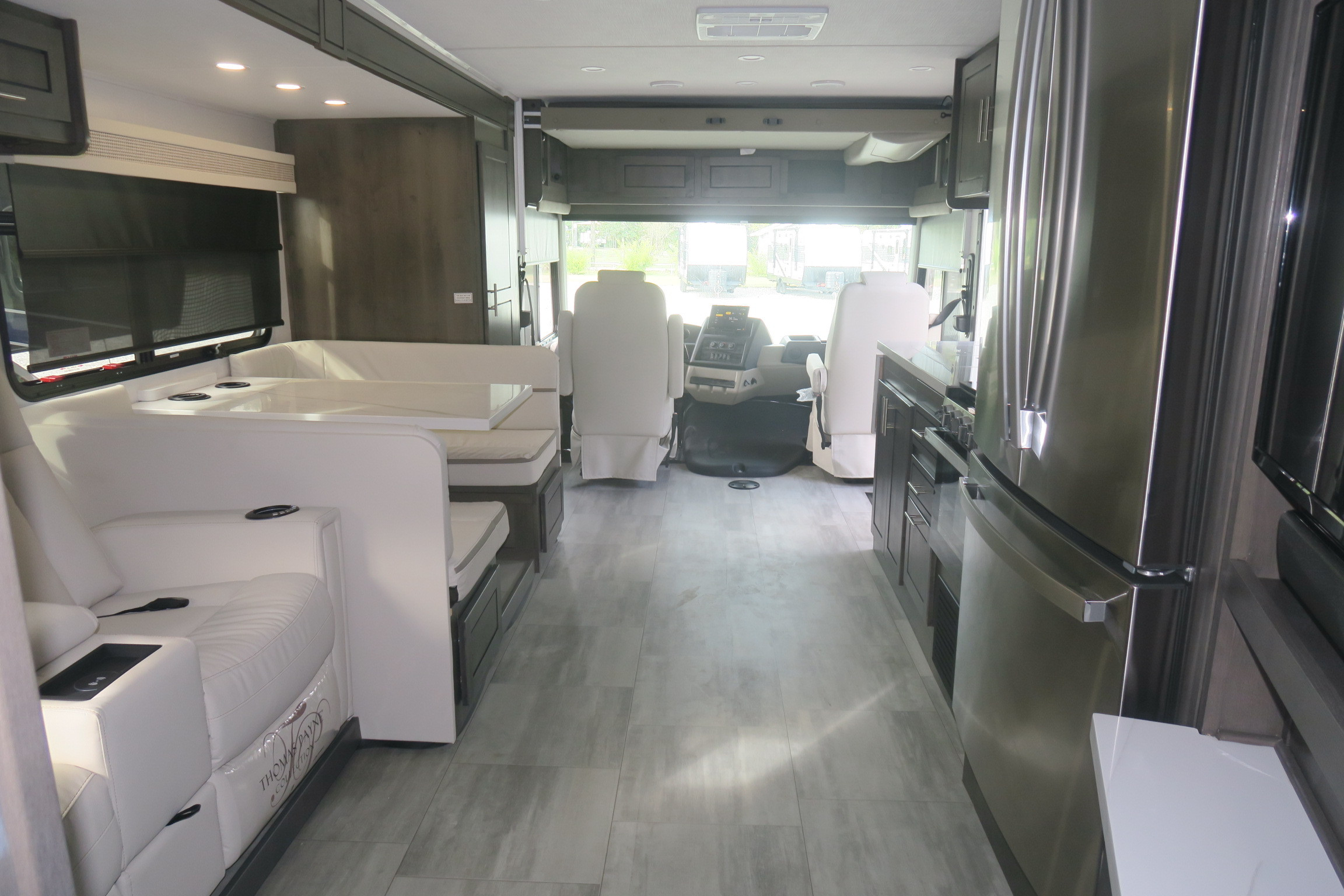 NEW 2024 GEORGETOWN 5 SERIES GT5 34M5 - Overview | Berryland Campers