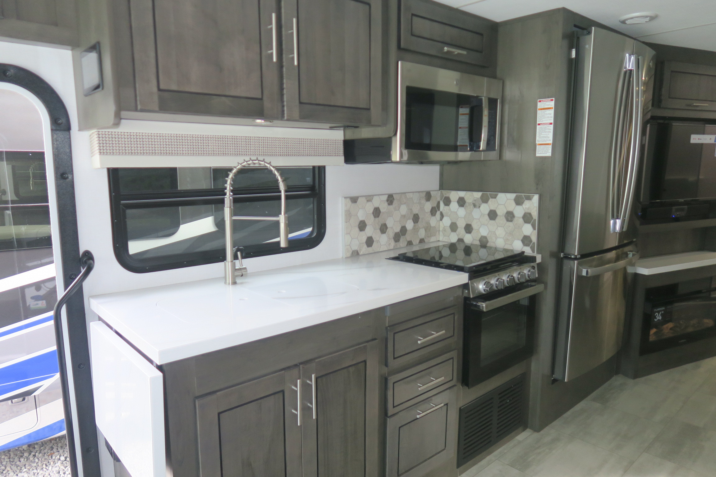 NEW 2024 GEORGETOWN 5 SERIES GT5 34M5 - Overview | Berryland Campers